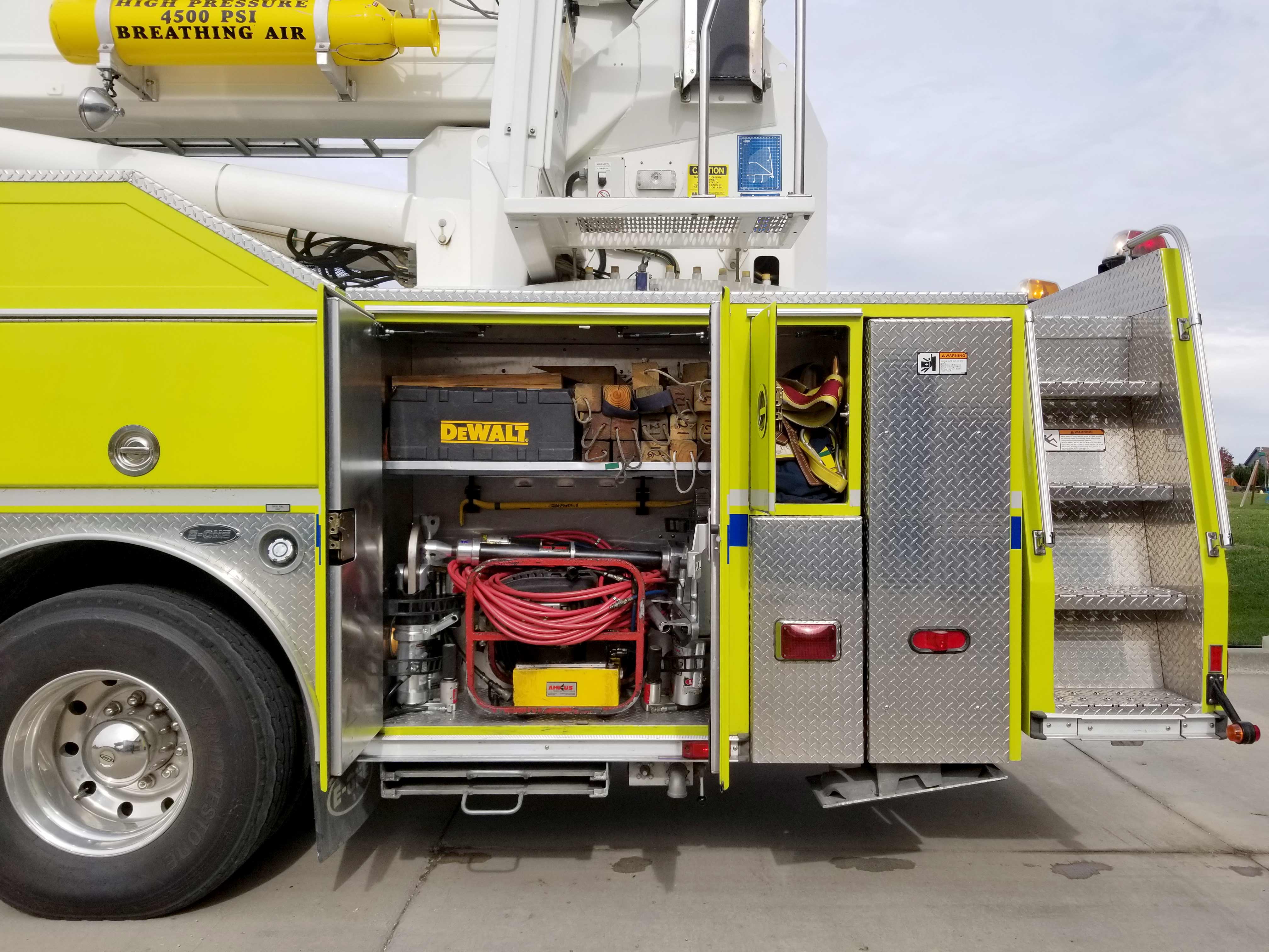 2006 E-One Bronto 100' Skylift | Used Truck Details