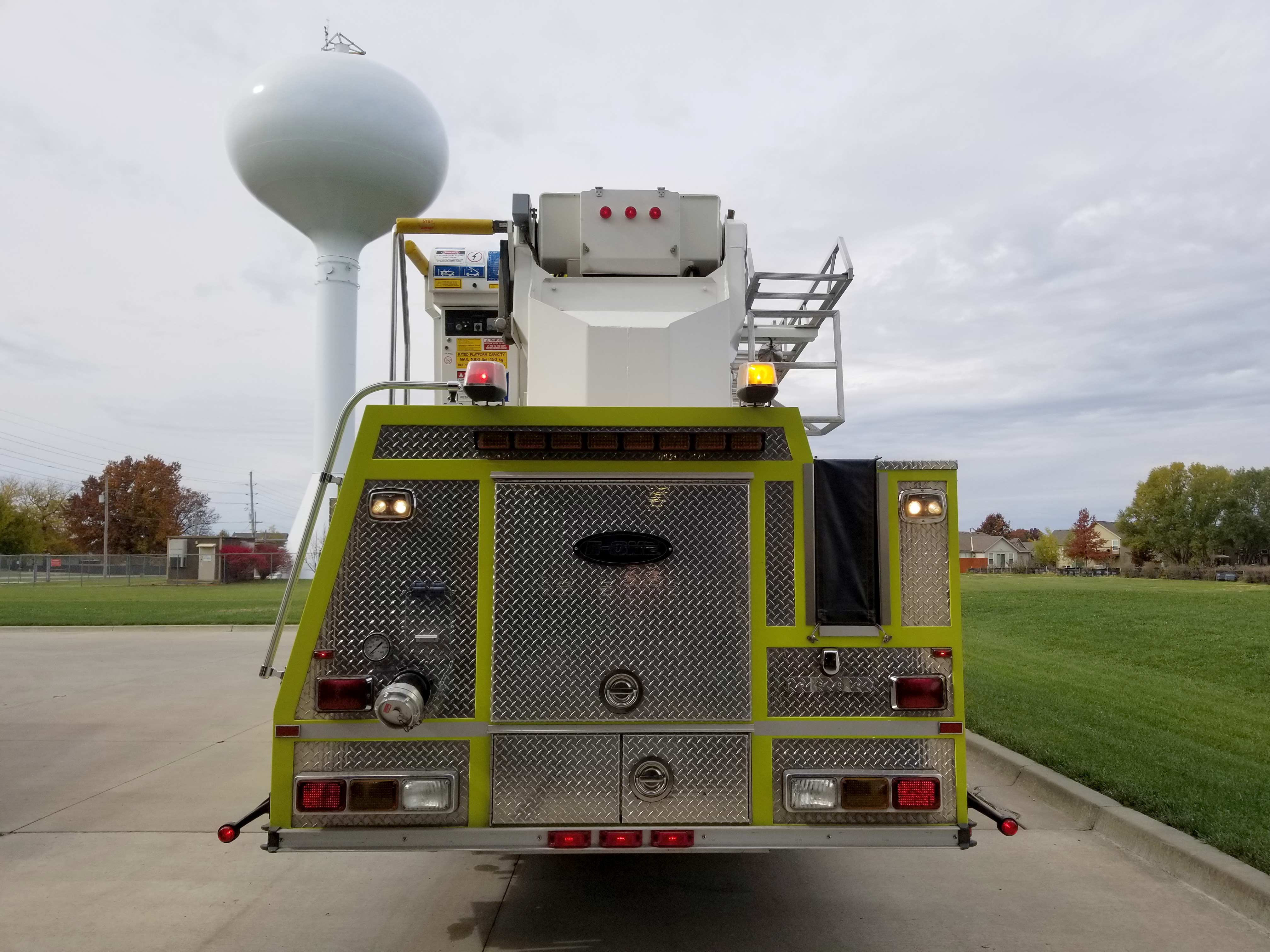 2006 E-One Bronto 100' Skylift | Used Truck Details