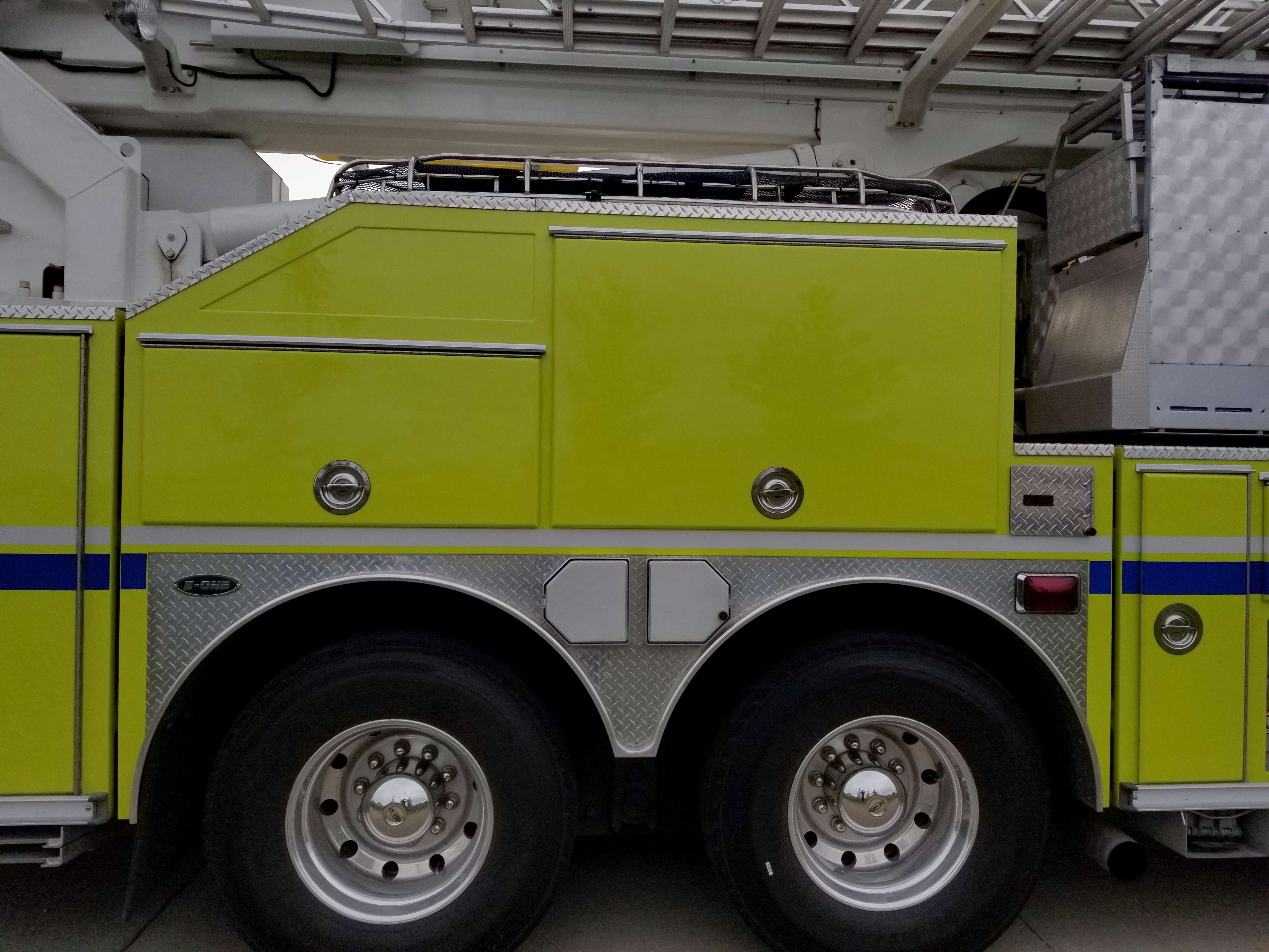 2006 E-One Bronto 100' Skylift | Used Truck Details