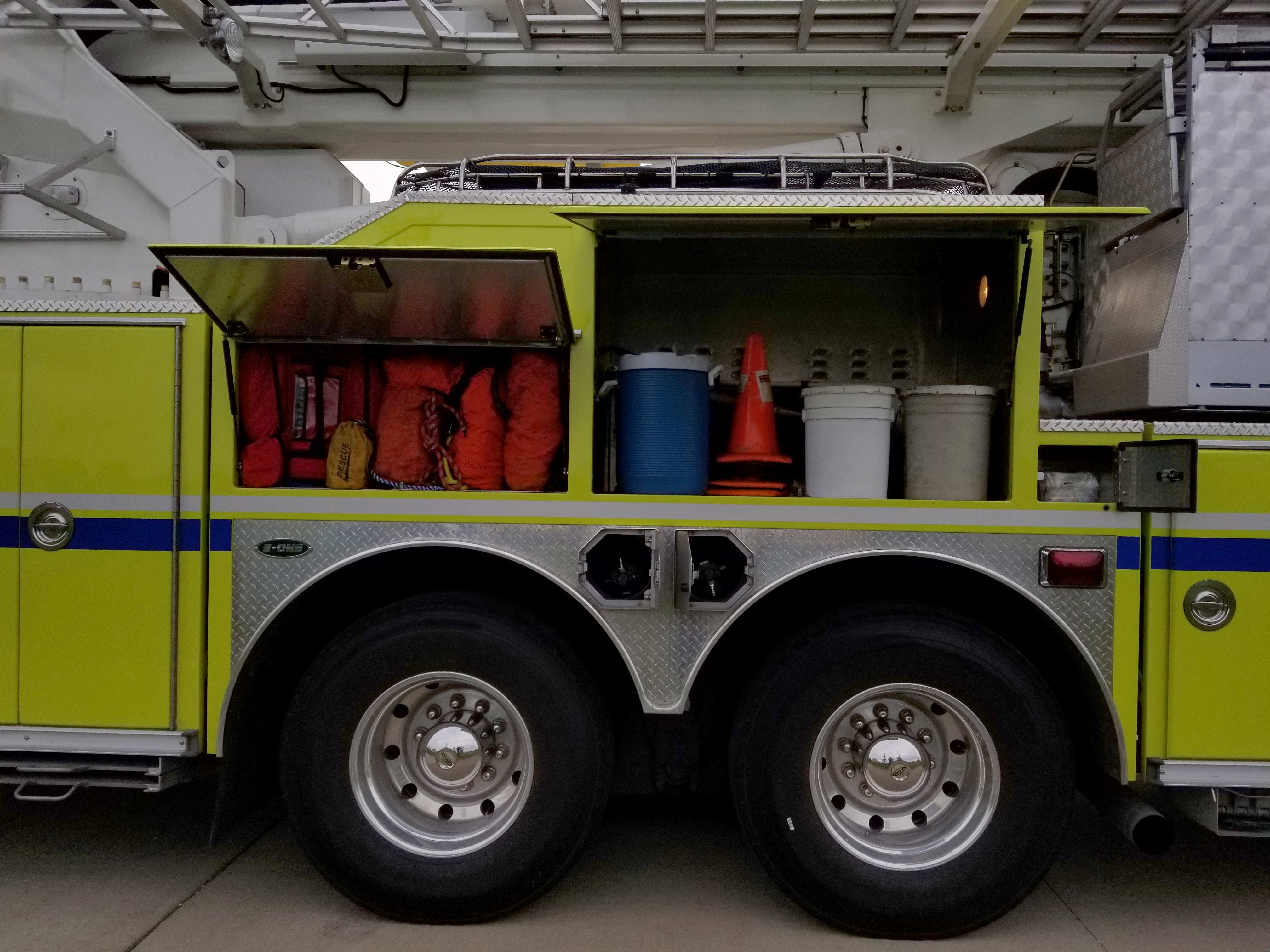 2006 E-One Bronto 100' Skylift | Used Truck Details