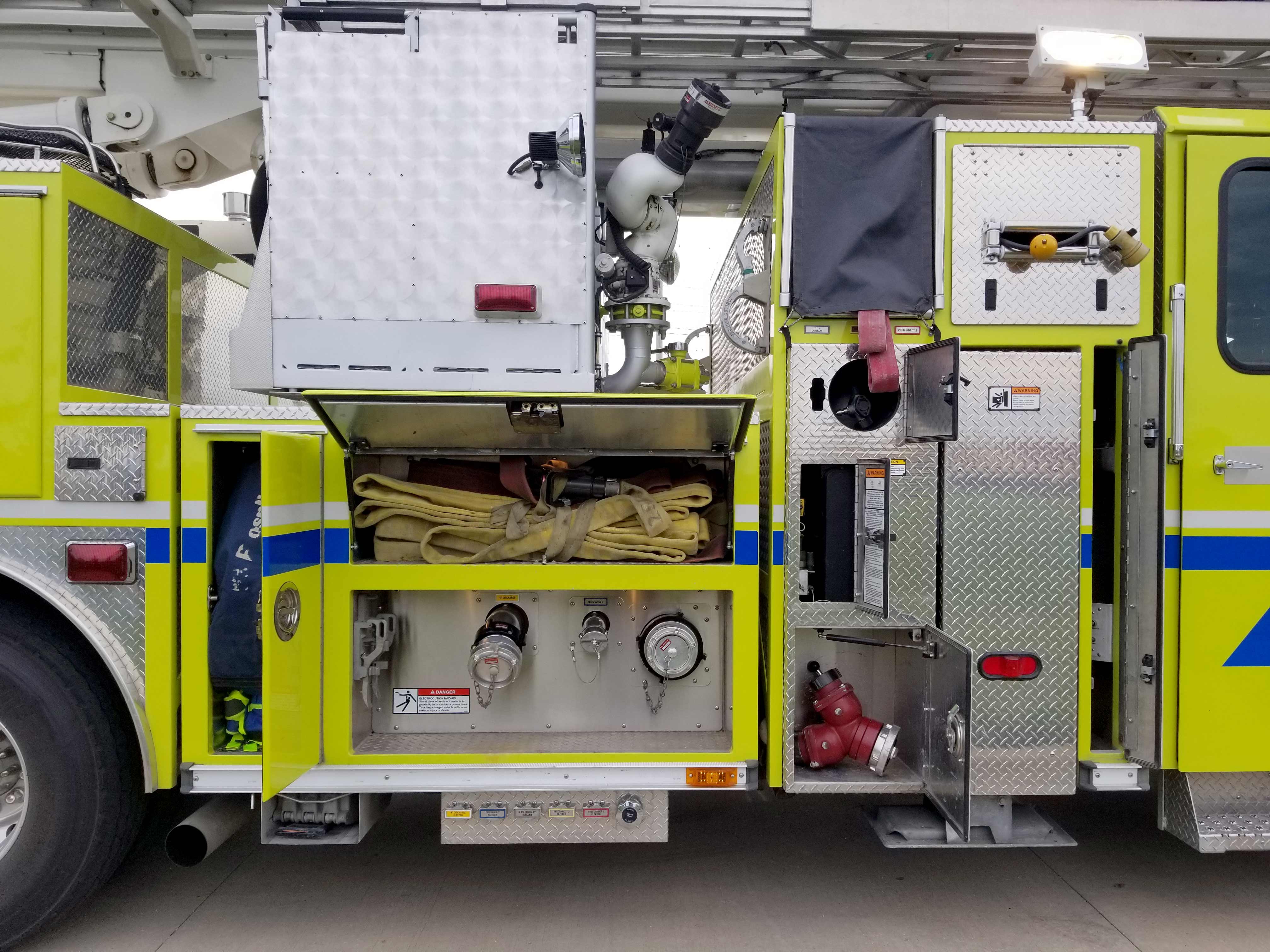 2006 E-One Bronto 100' Skylift | Used Truck Details