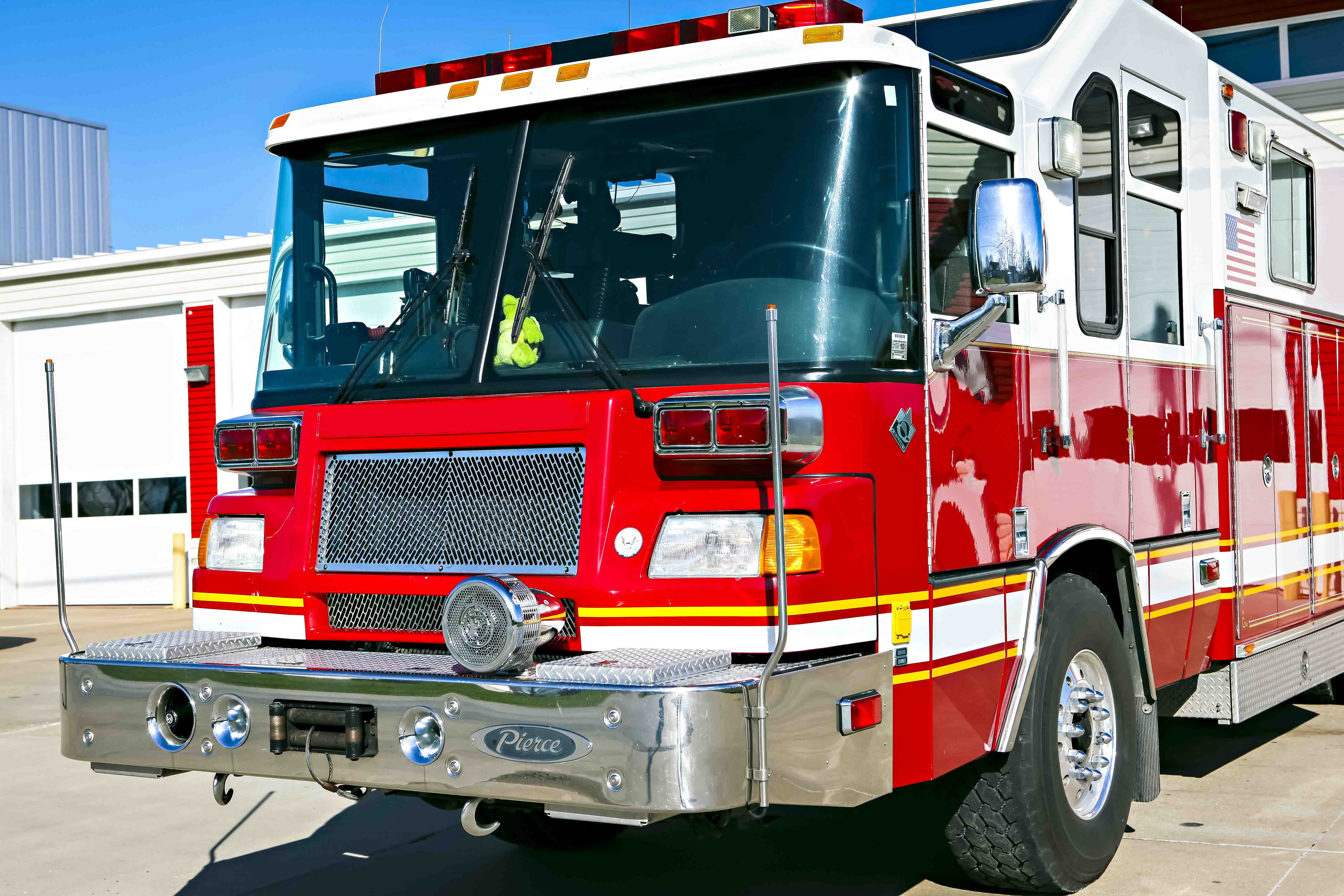 1999 Pierce Quantum Heavy Rescue | Used Truck Details
