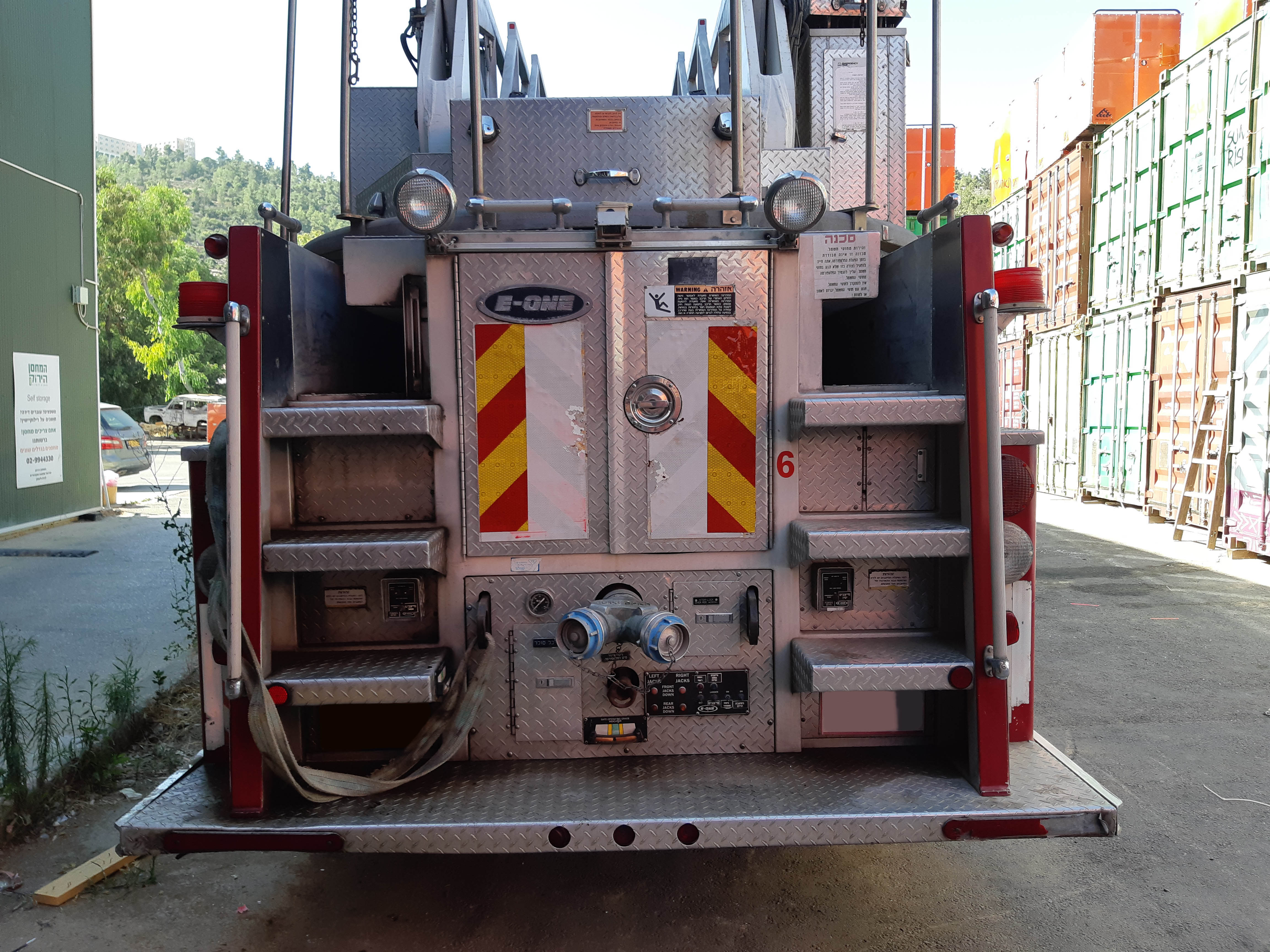 1991 E-One 92' Platform | Used Truck Details