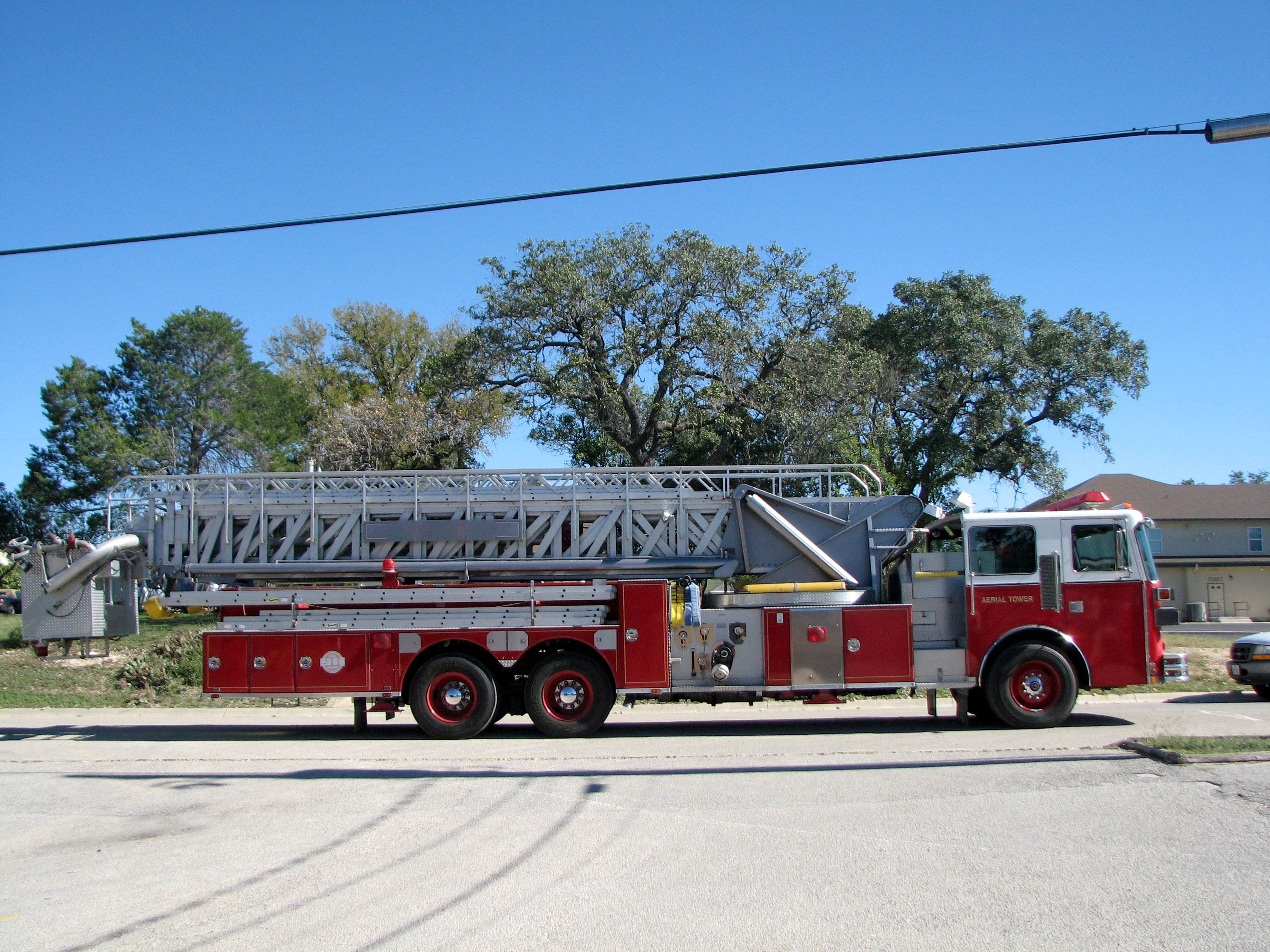 1990 Sutphen 100' Tower Ladder | Used Truck Details