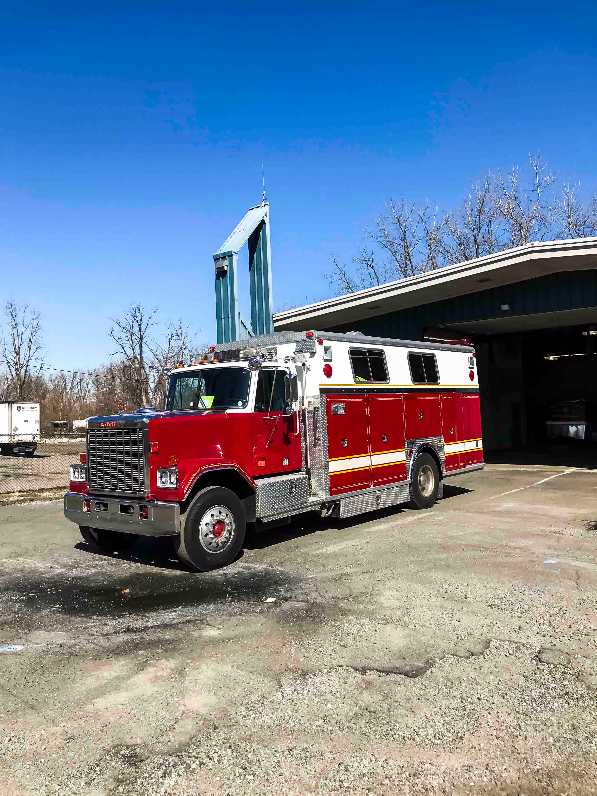 1981 Saulsbury GMC General Walk-In Rescue | Used Truck Details