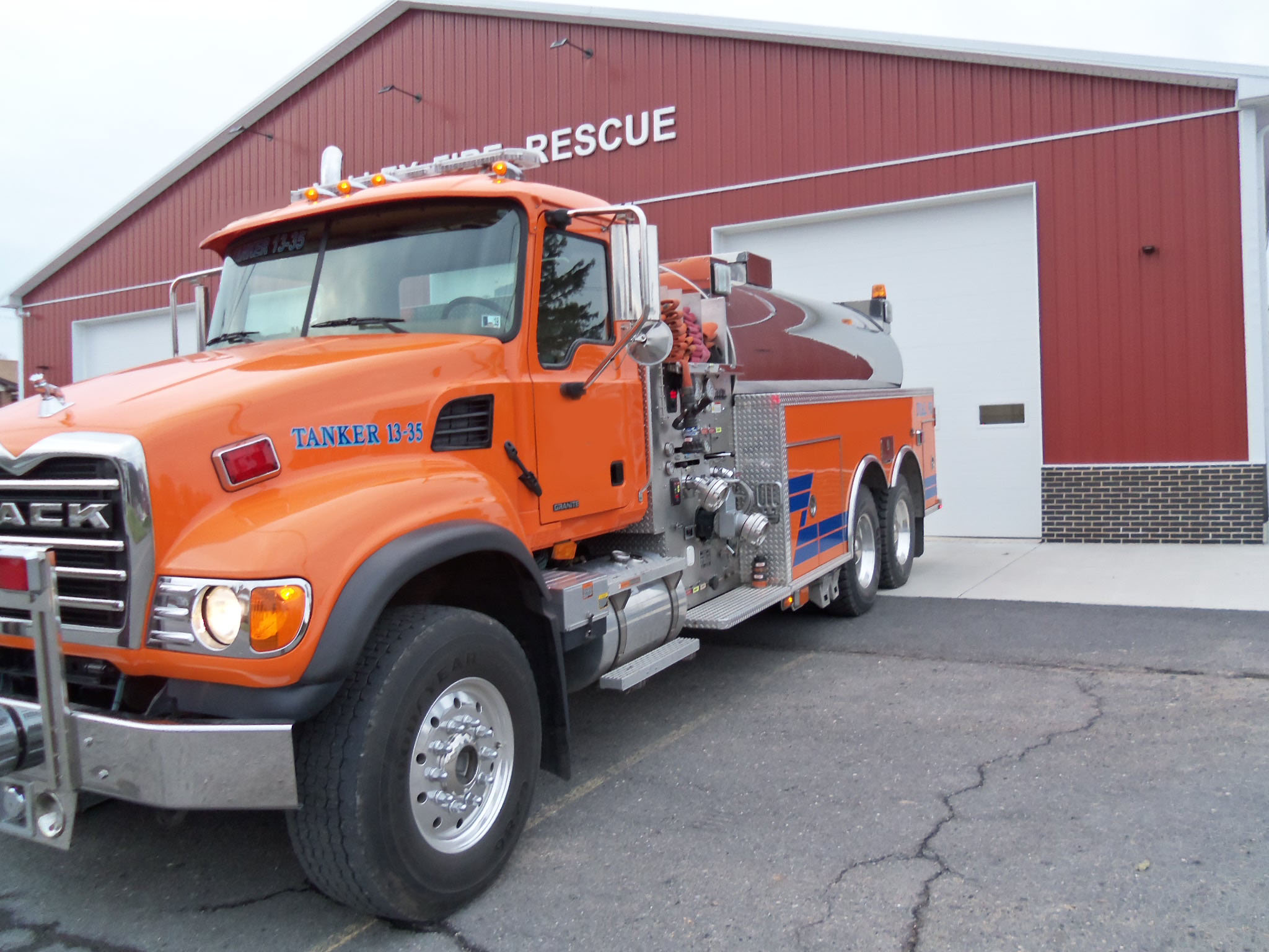 2006 KME Mack Pumper Tanker | Used Truck Details