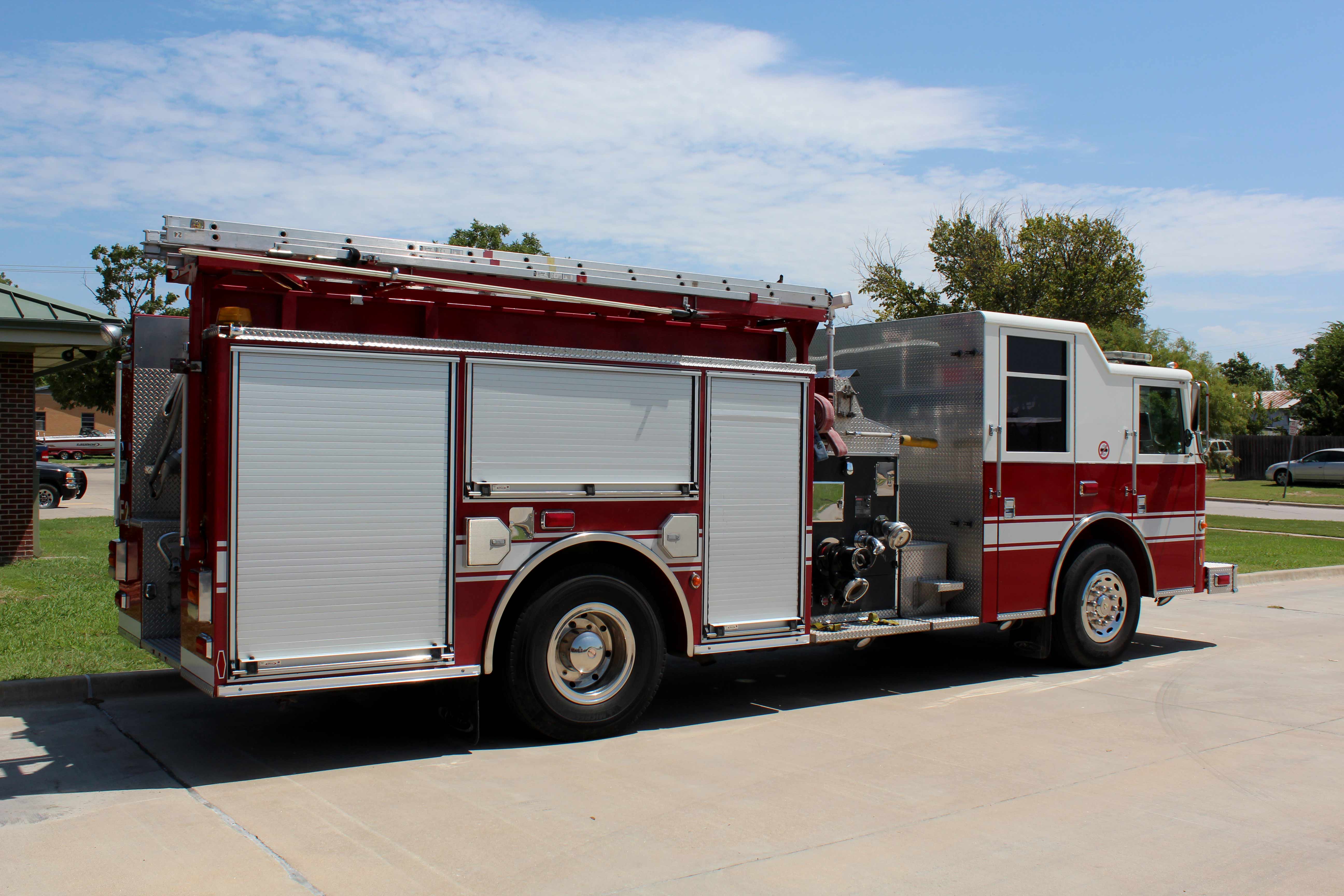 2003 Pierce Contender Pumper | Used Truck Details