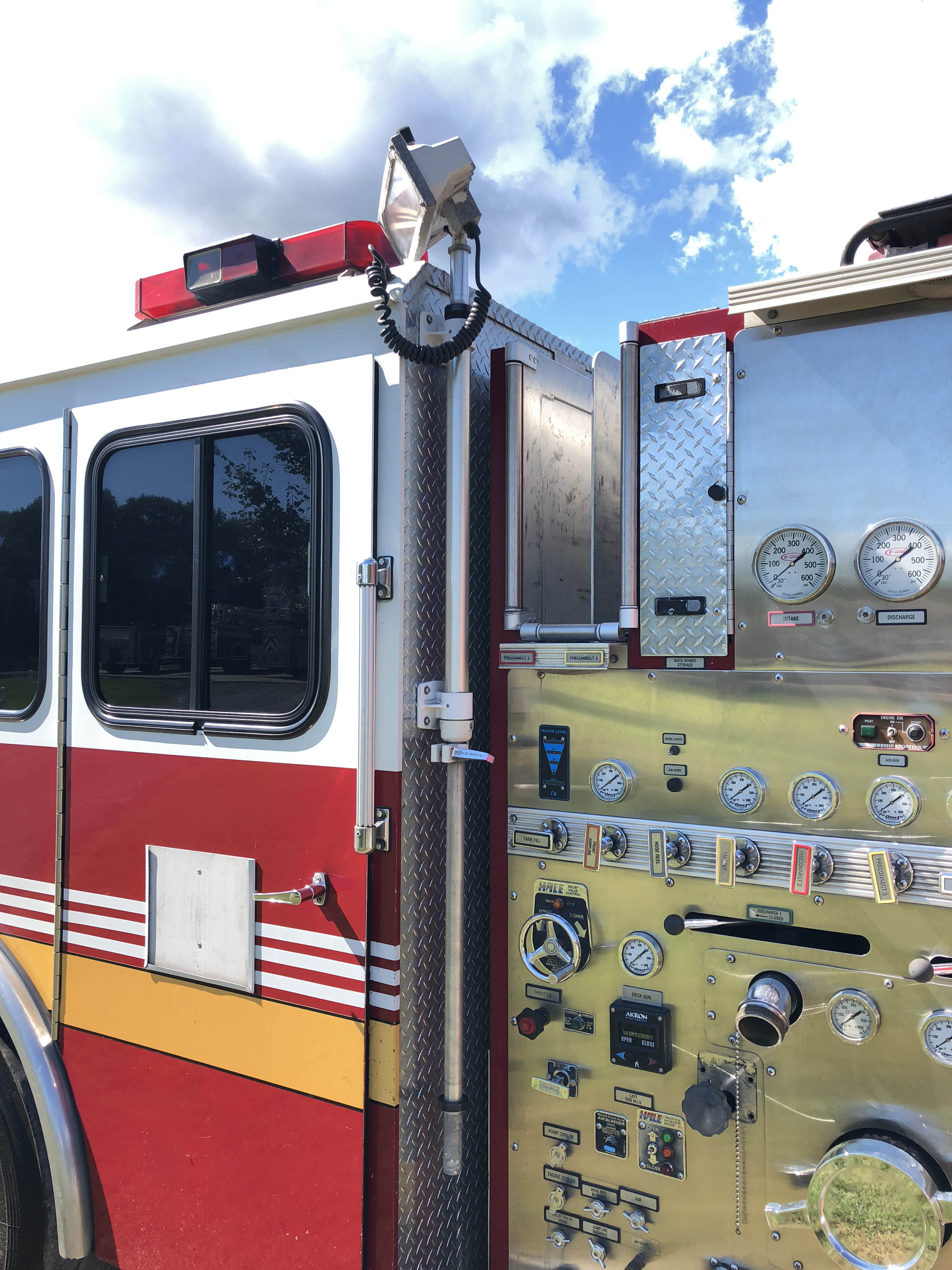 2003 E-One Typhoon Custom Pumper | Used Truck Details