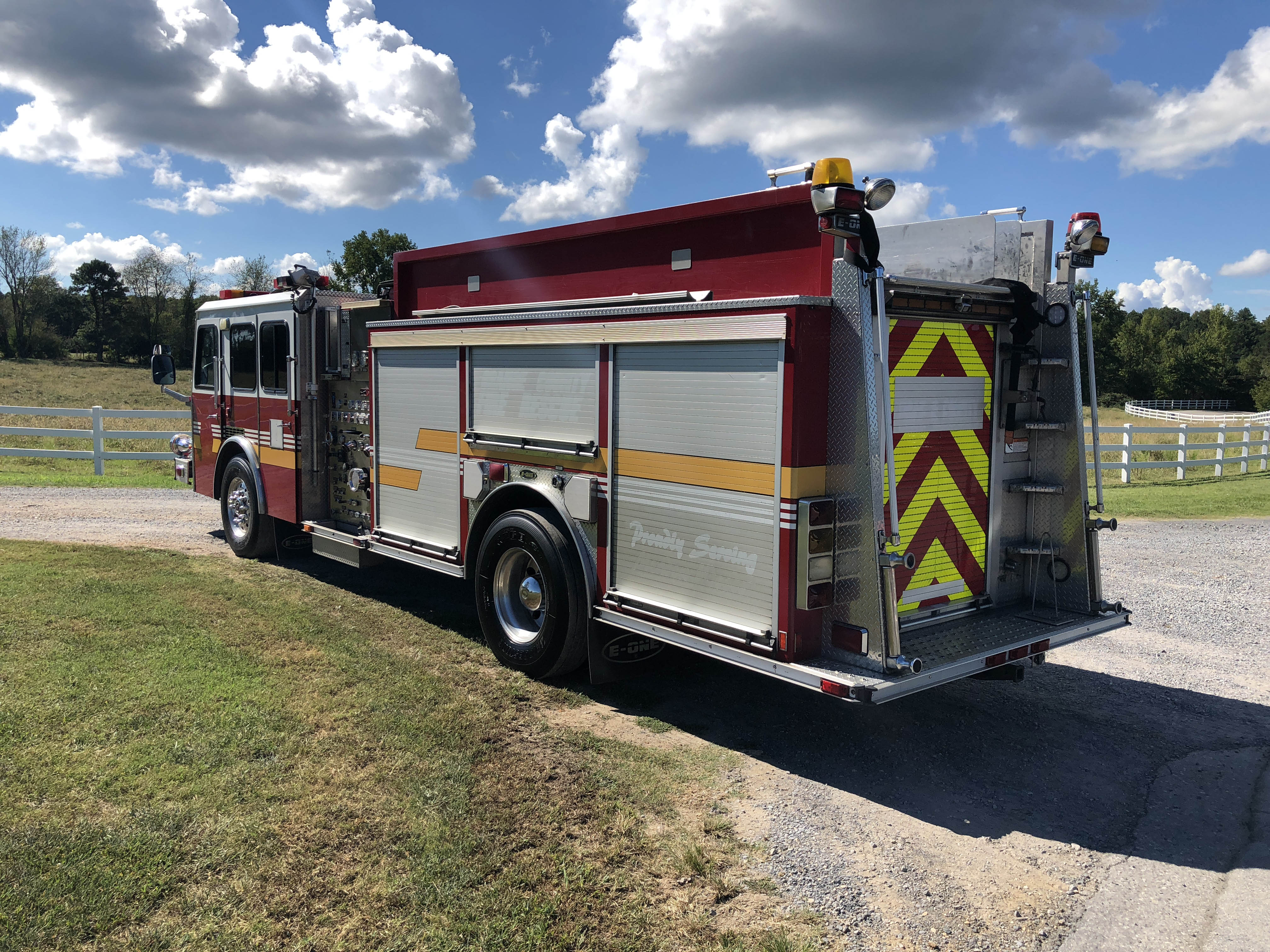 2003 E-One Typhoon Custom Pumper | Used Truck Details