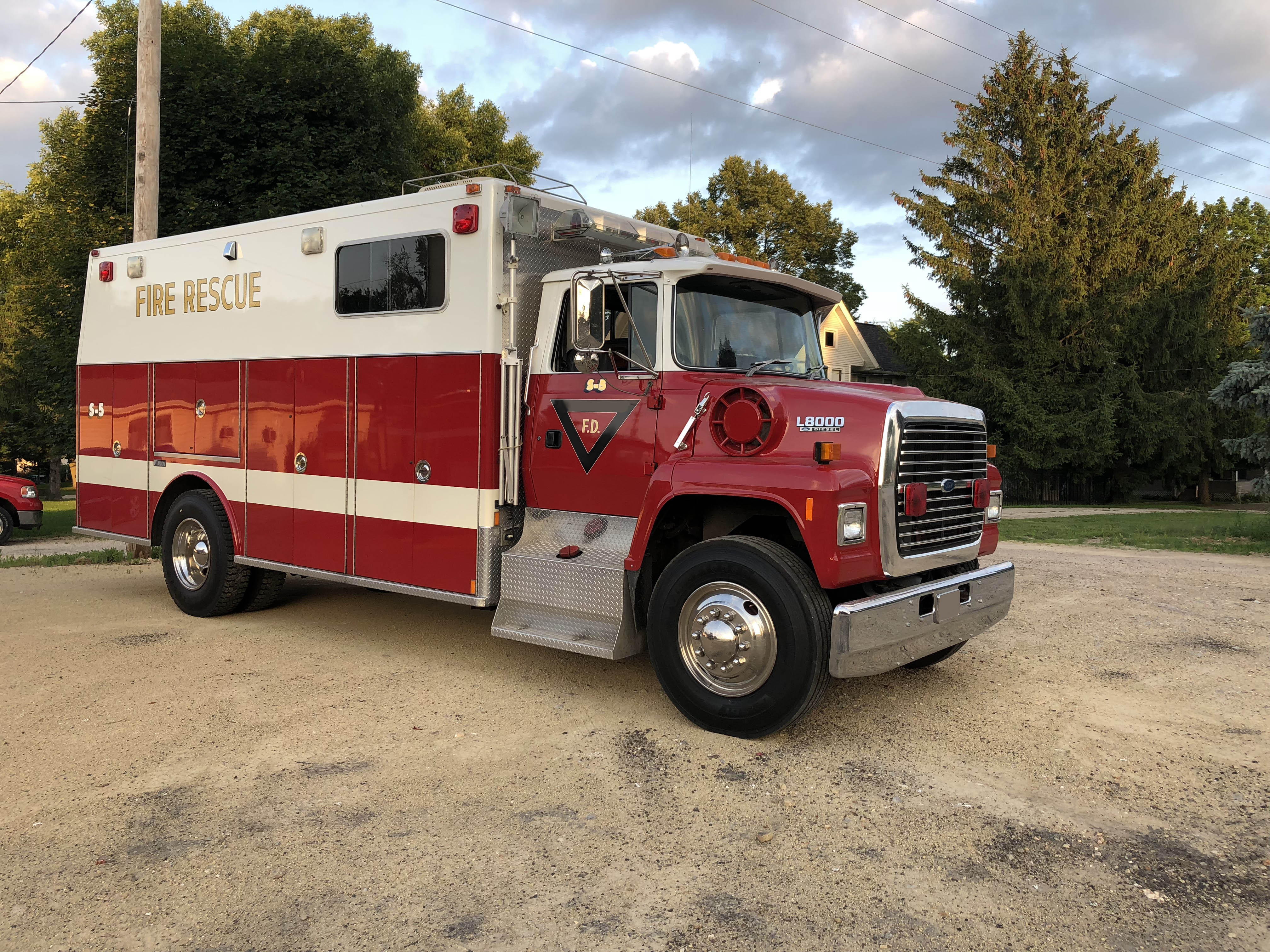 1992 Marion Ford Rescue | Used Truck Details