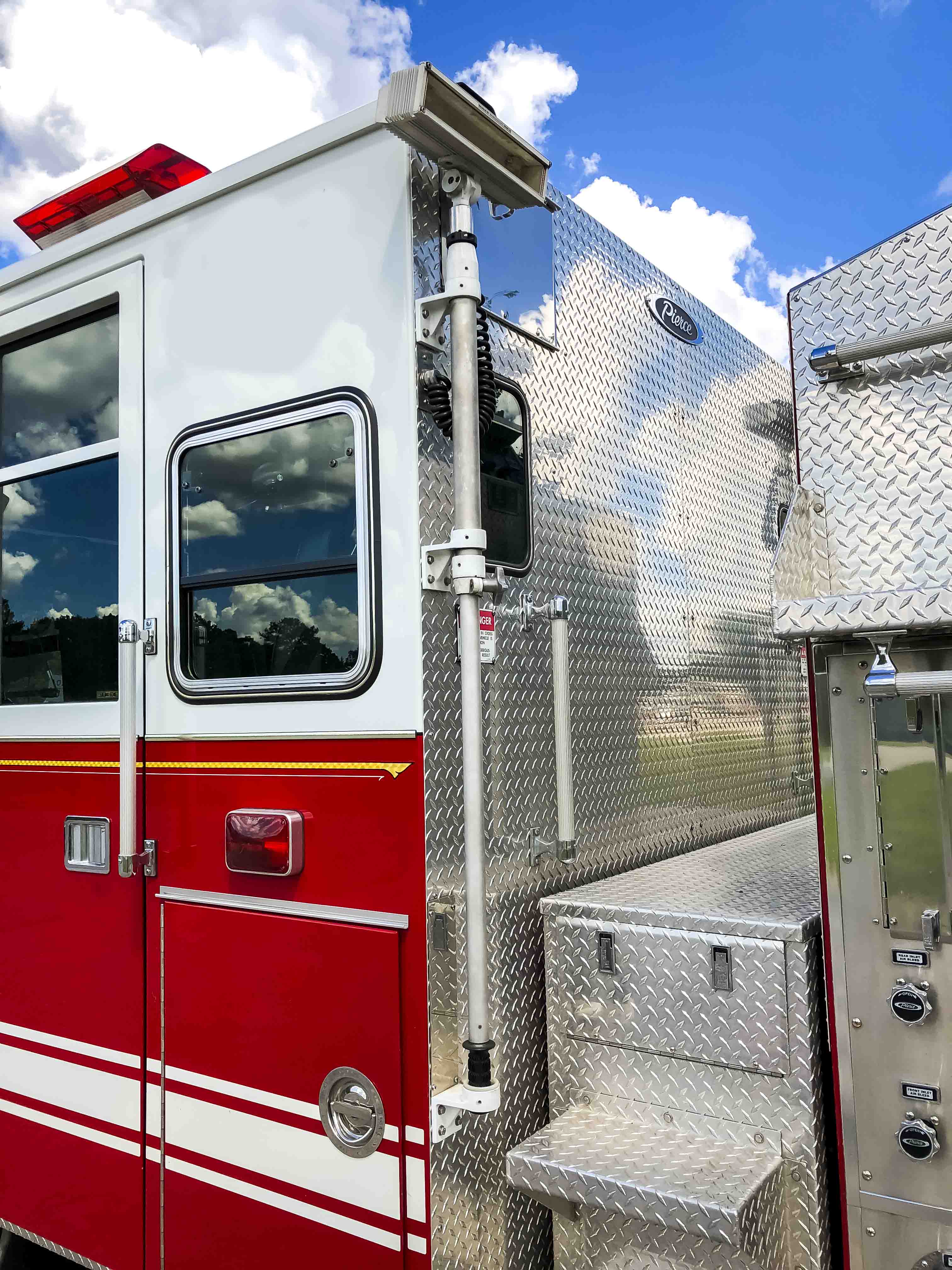 1999 Pierce Lance Pumper | Used Truck Details