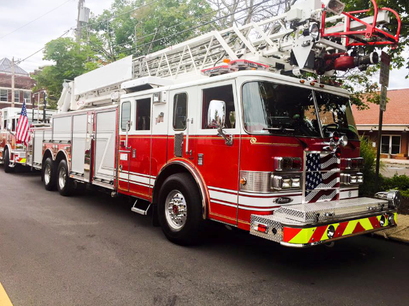 2003 Pierce Lance 105' Quint | Used Truck Details