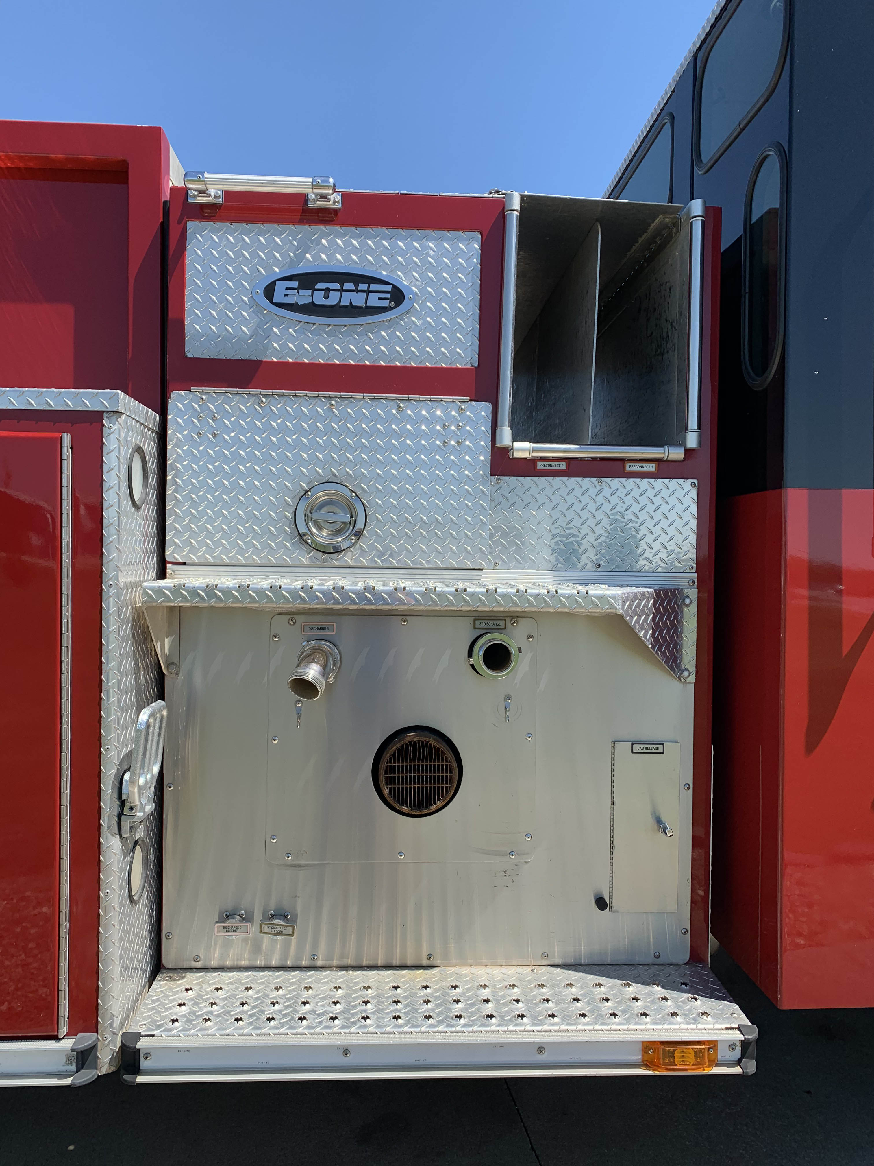 2006 E-One Typhoon Custom Pumper | Used Truck Details