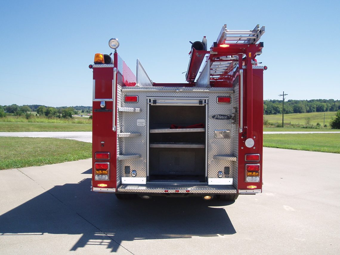 2003 Pierce Saber Custom Pumper | Used Truck Details