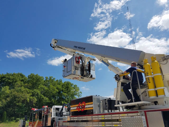 2001 E-One Bronto Skylift 118' Aerial | Used Truck Details