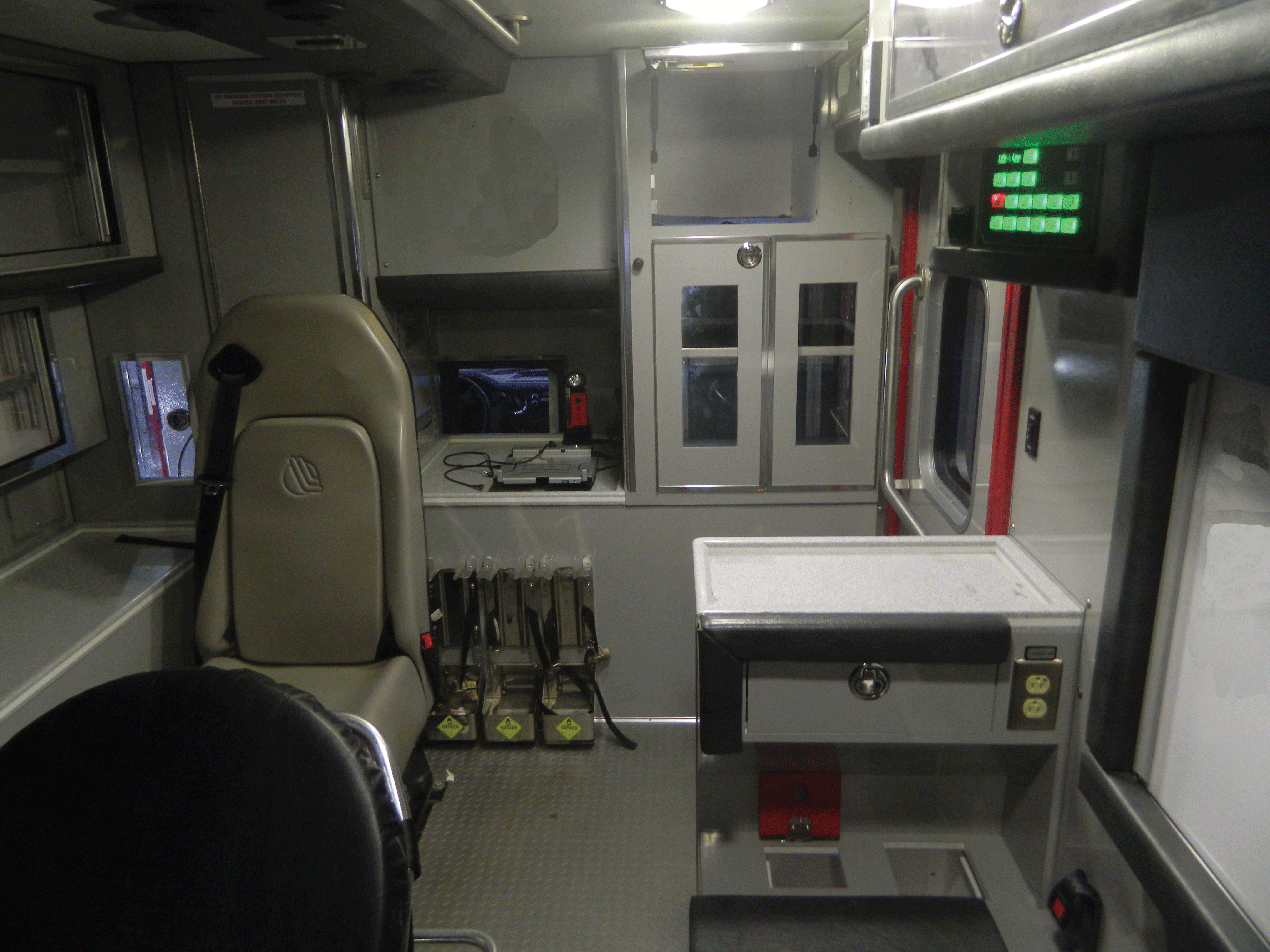 2010 Lifeline Ford 4x4 Medic Unit | Used Truck Details