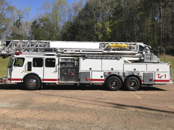 1998 E-One Cyclone 105' Platform | Used Truck Details