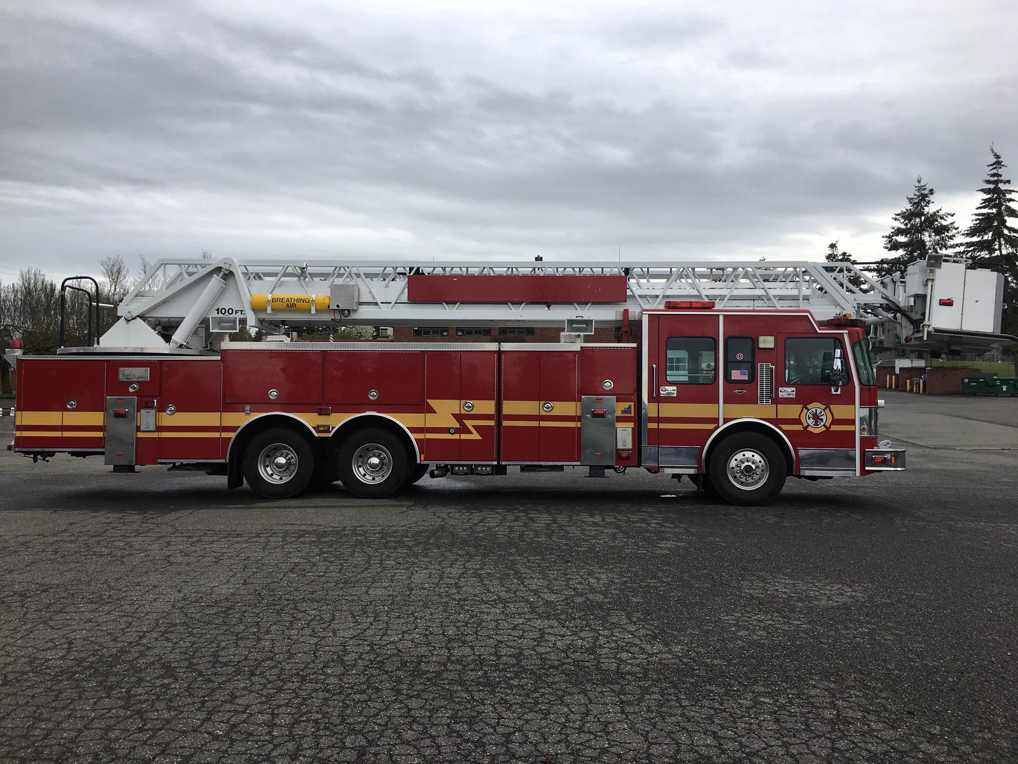 2000 Smeal Spartan 100' Platform | Used Truck Details