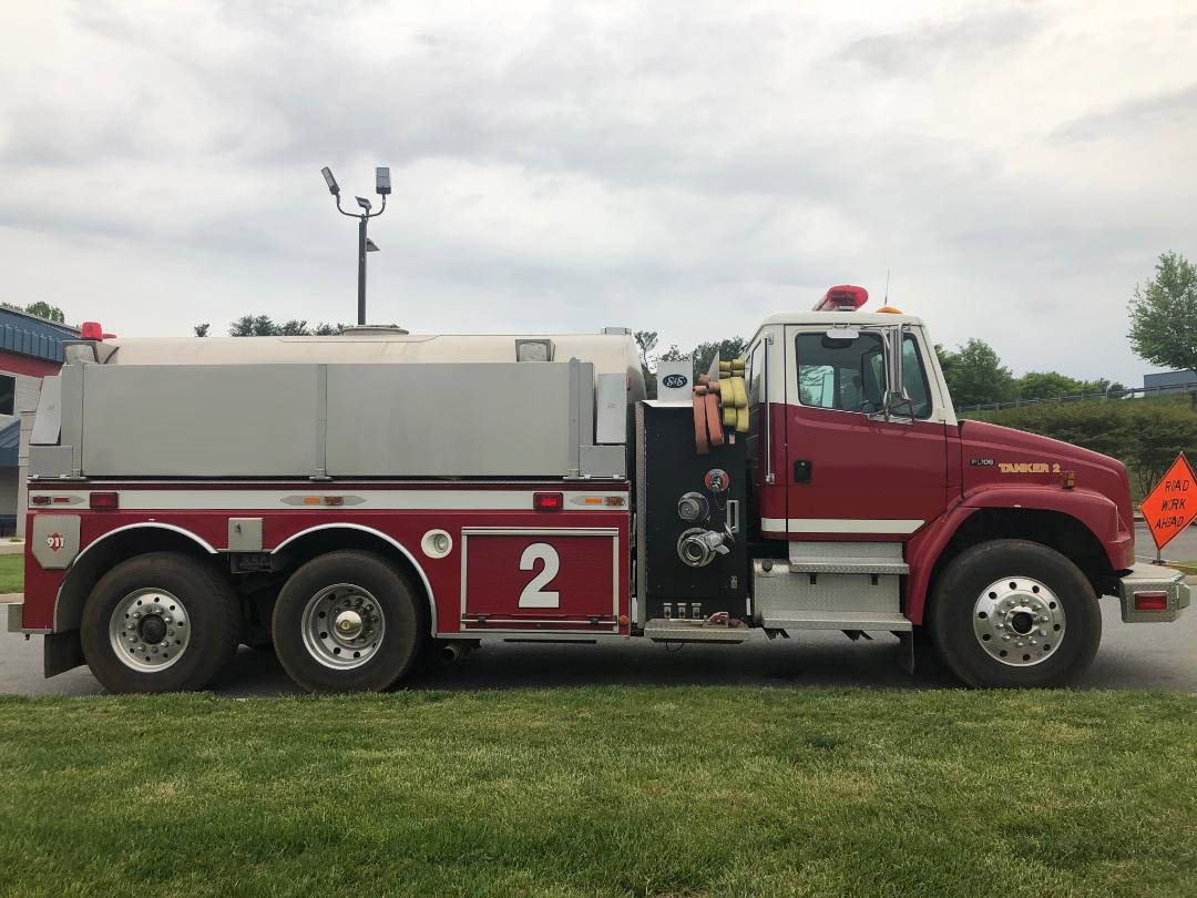 1998 S&S Freightliner Tanker | Used Truck Details