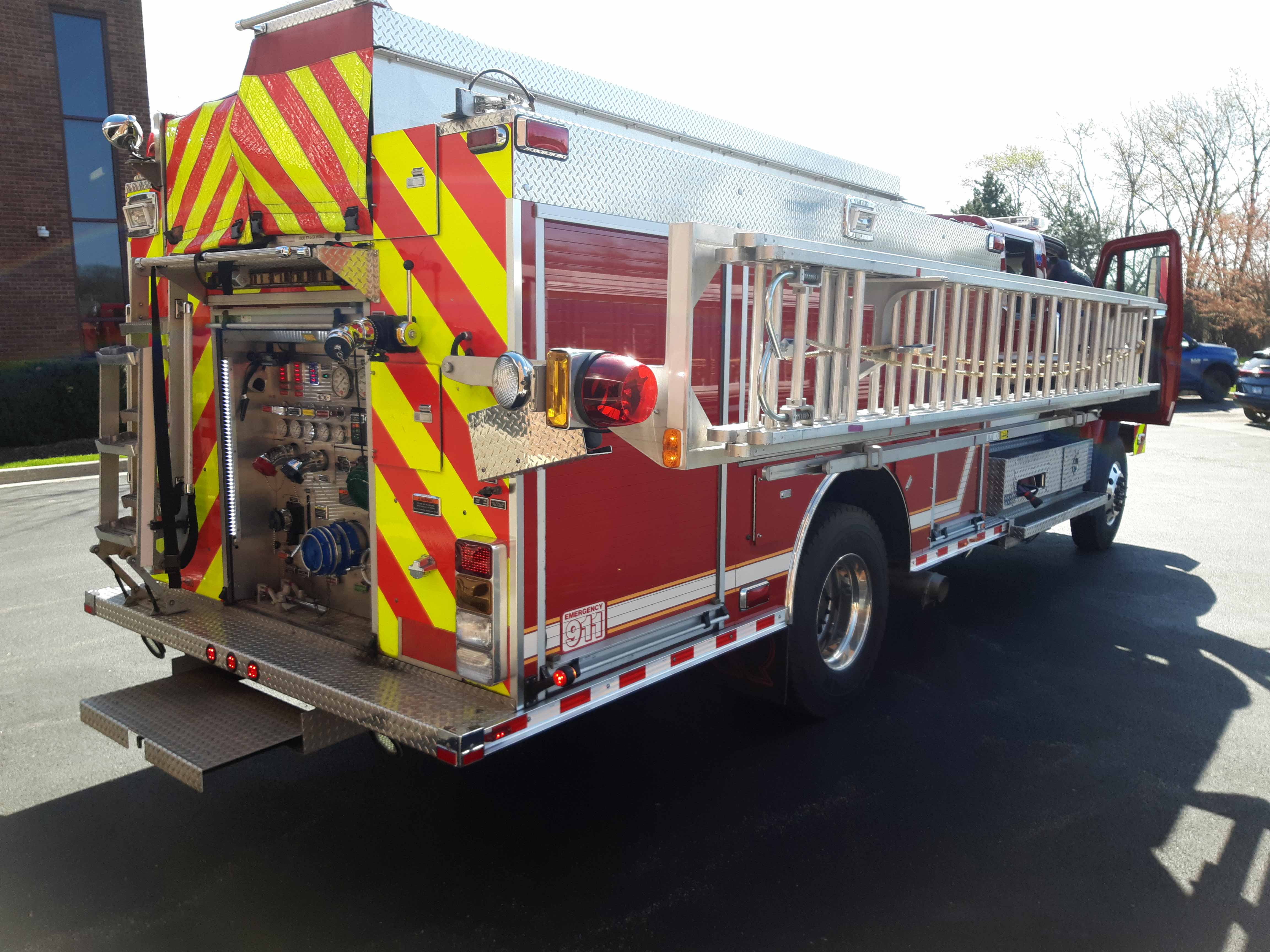 2011 Rosenbauer International 4x4 Pumper | Used Truck Details