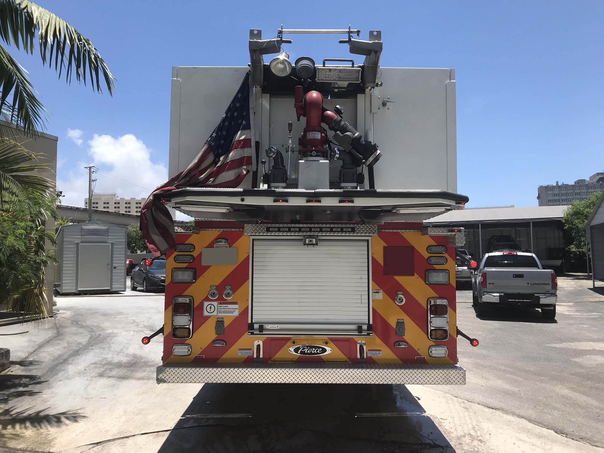 2015 Pierce Mid-Mount 95' Platform | Used Truck Details