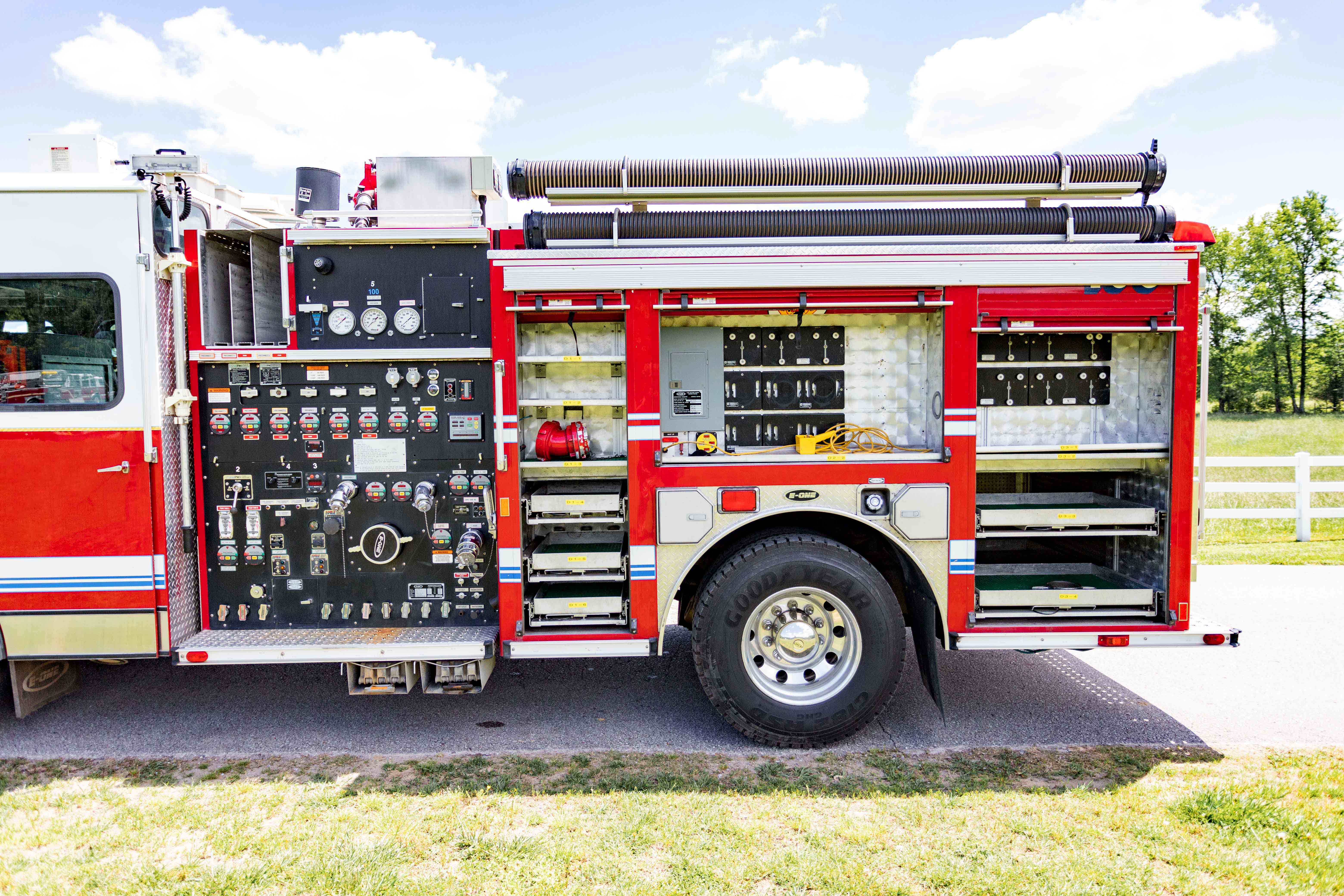 2000 E-One Cyclone Pumper | Used Truck Details