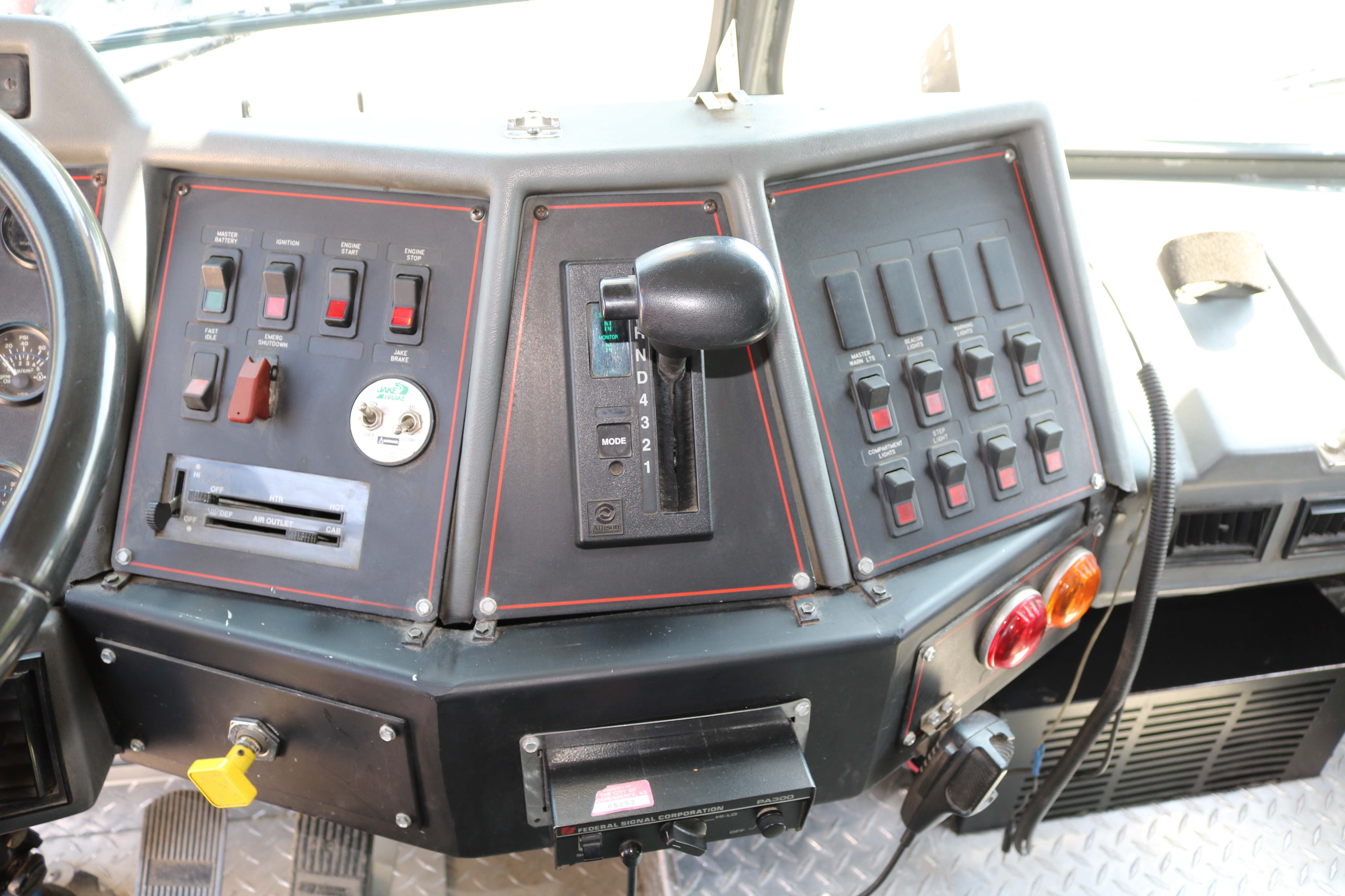 1993 E-One Hurricane 75' Quint | Used Truck Details