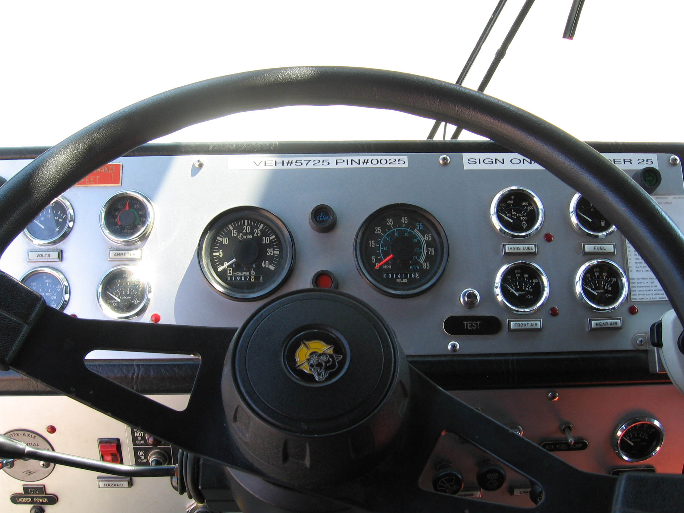 1989 Grumman 102' AerialCat | Used Truck Details