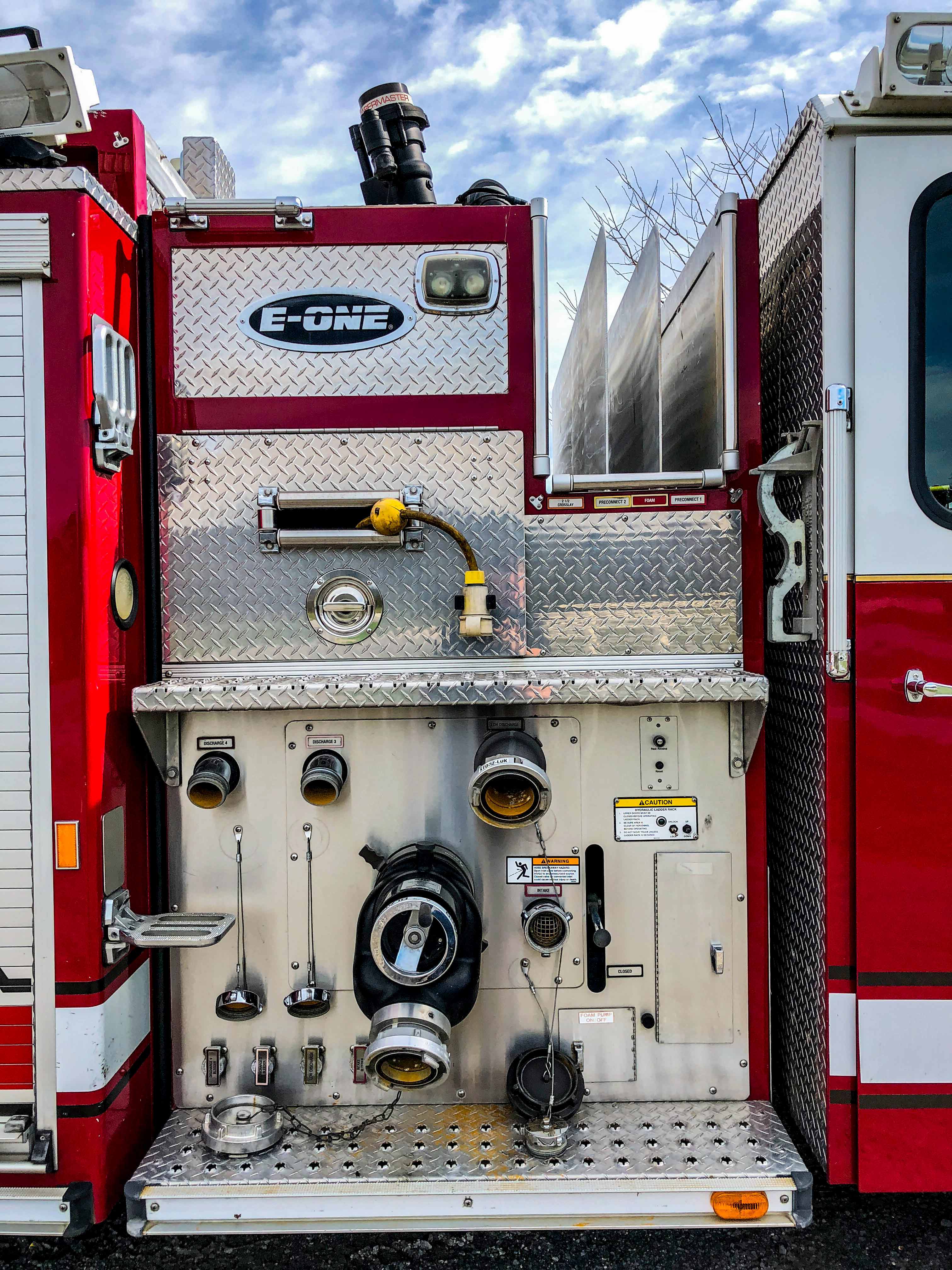 2006 E-One Custom Pumper Tanker | Used Truck Details