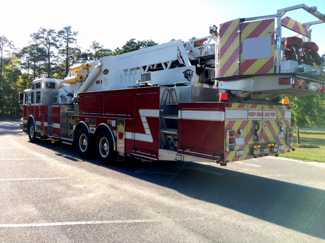 2003 KME Mid-Mount 95' Tower | Used Truck Details