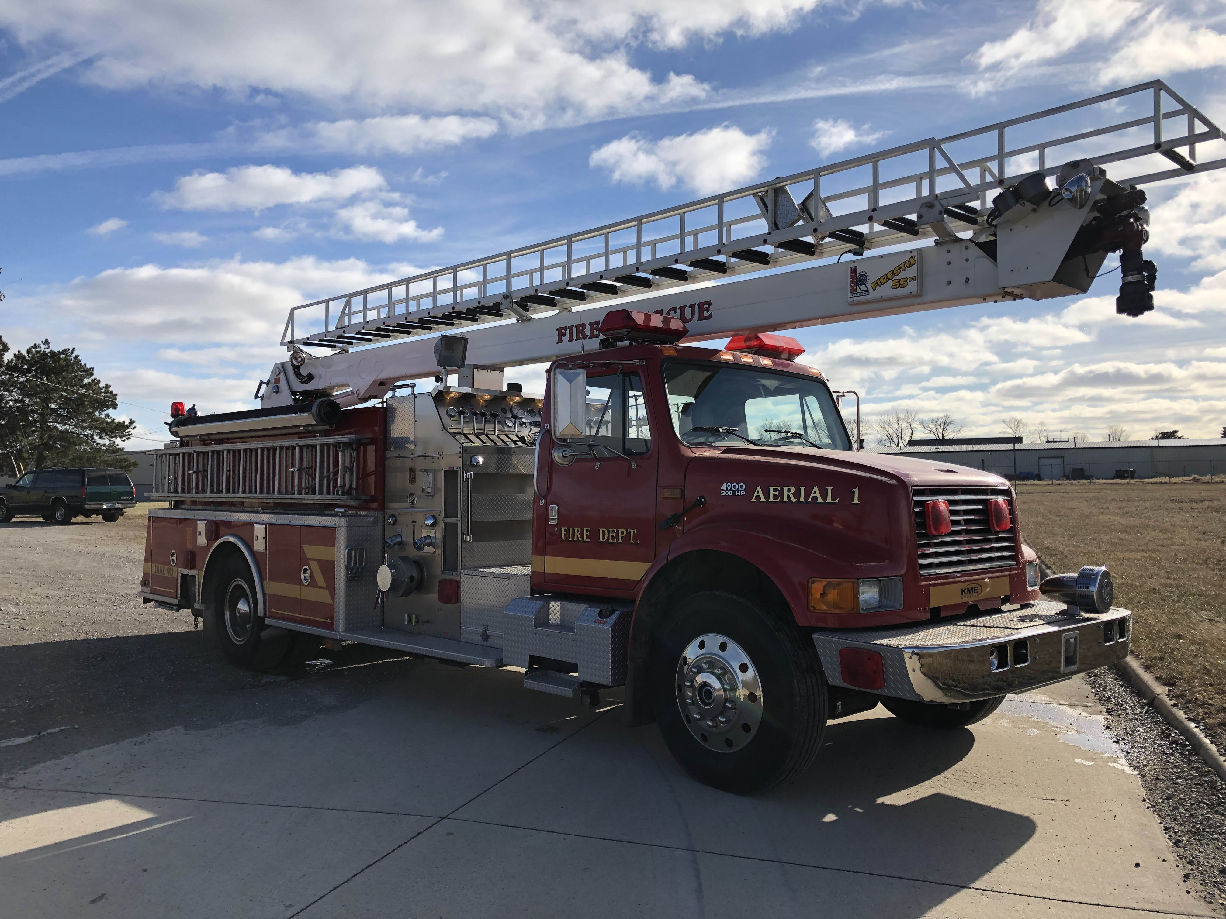 1995 KME International 55' Firestix Ladder Truck | Used Truck Details