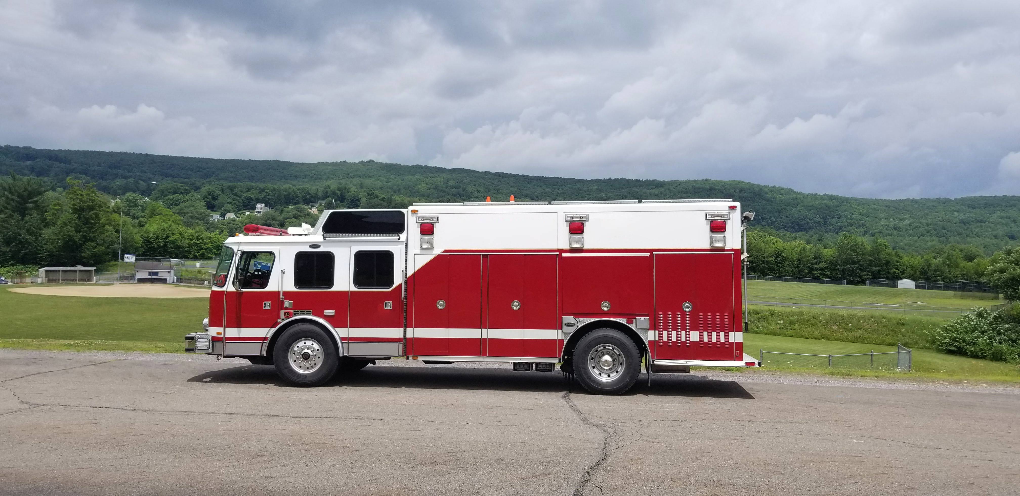 1993 E-One Cyclone Walk-Around Rescue | Used Truck Details