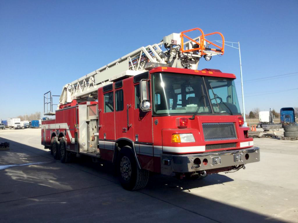 1996 Pierce Quantum Aerial | Used Truck Details