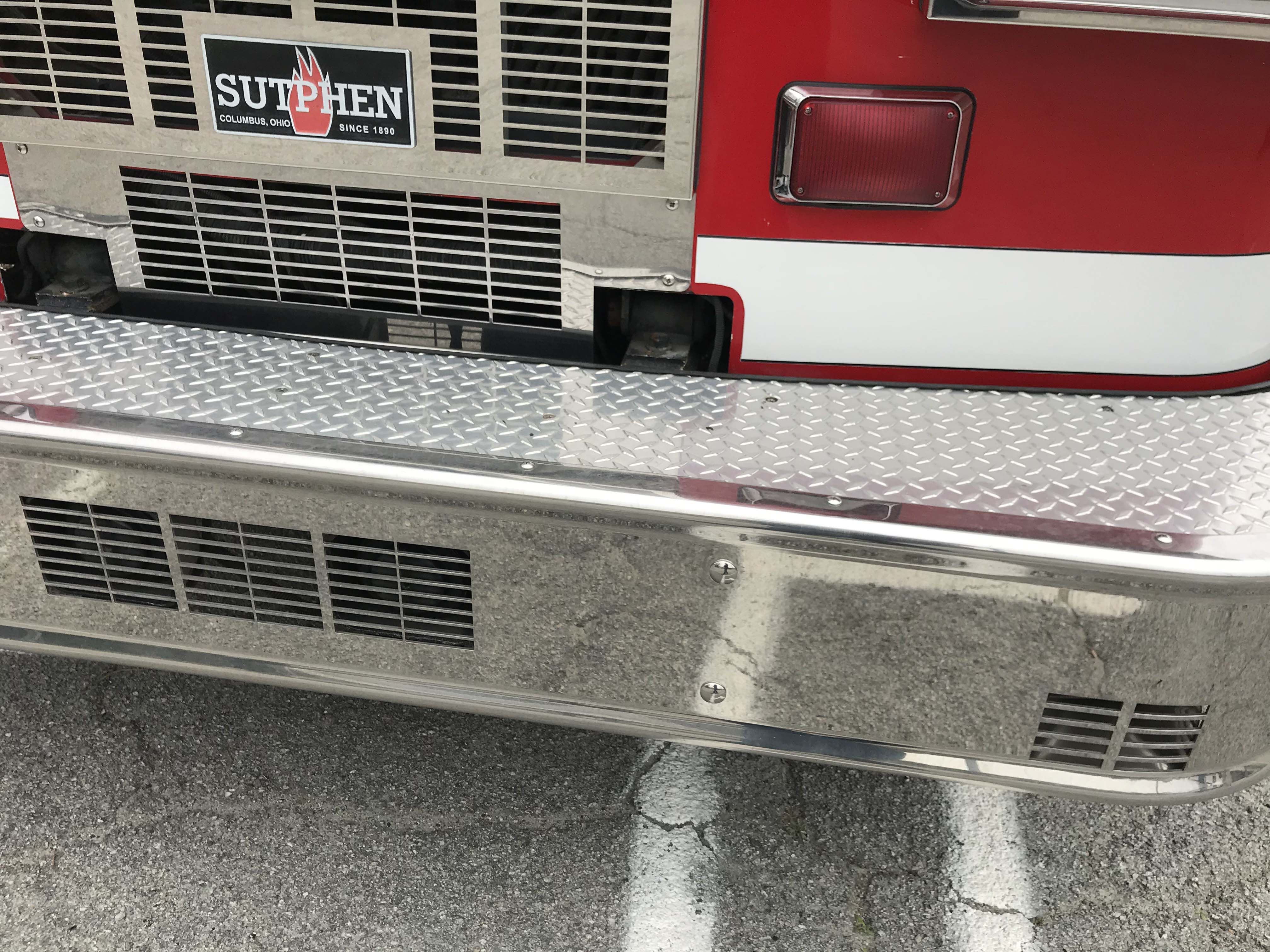 2003 Sutphen 110' Mid-Mount Platform | Used Truck Details
