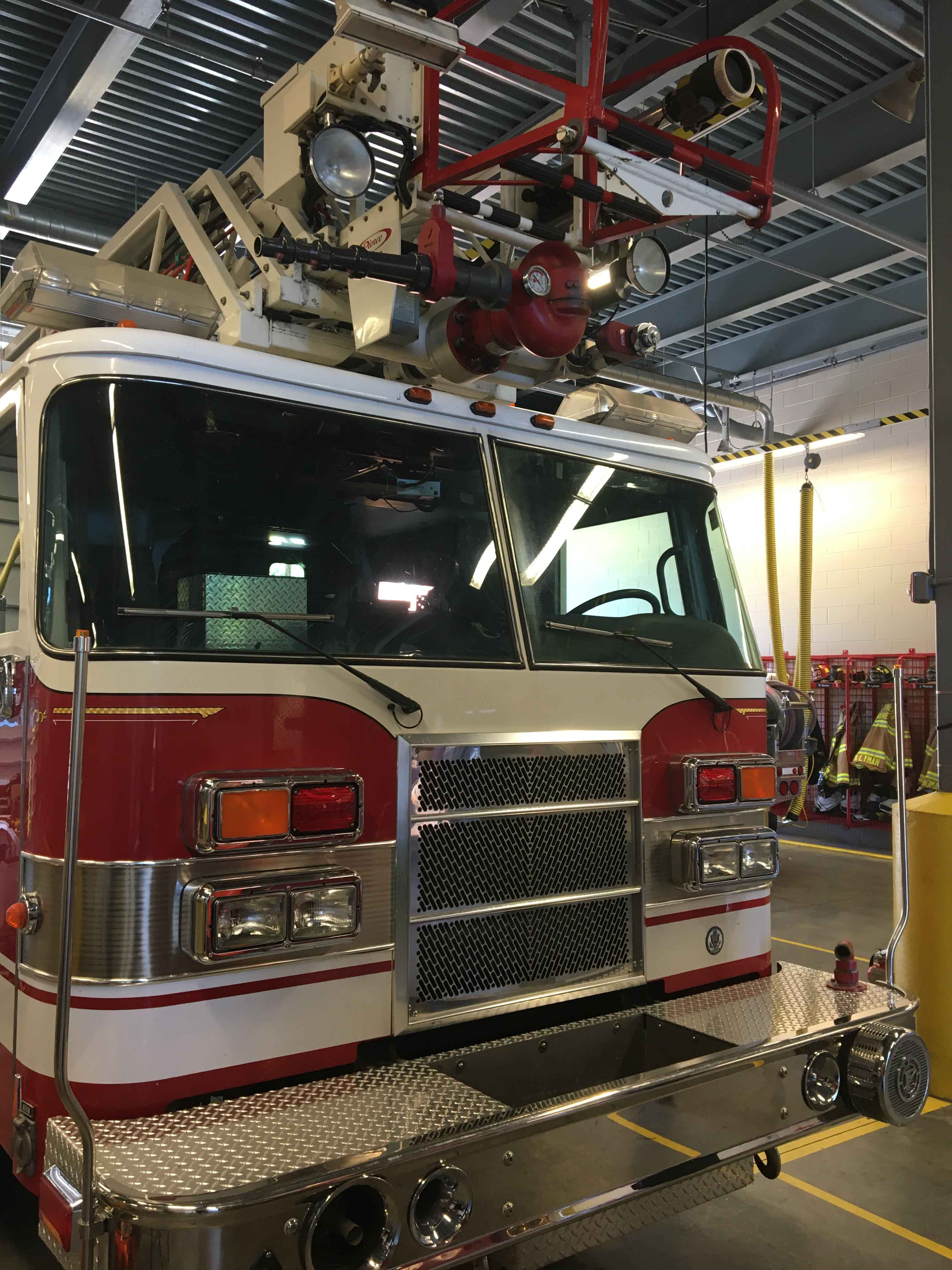 1999 Pierce Dash 105' Quint | Used Truck Details