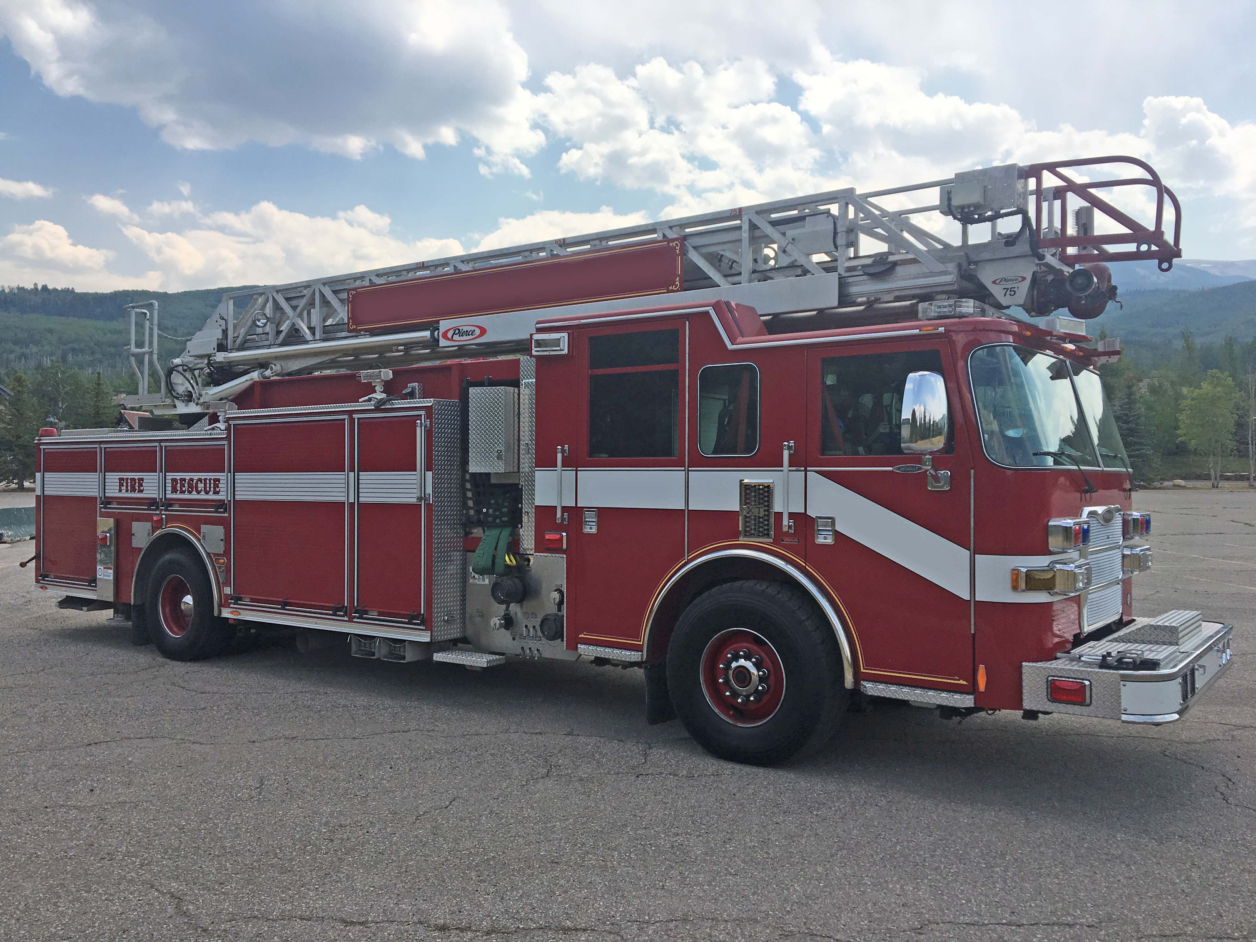 2011 Pierce Arrow XT 75' Quint | Used Truck Details