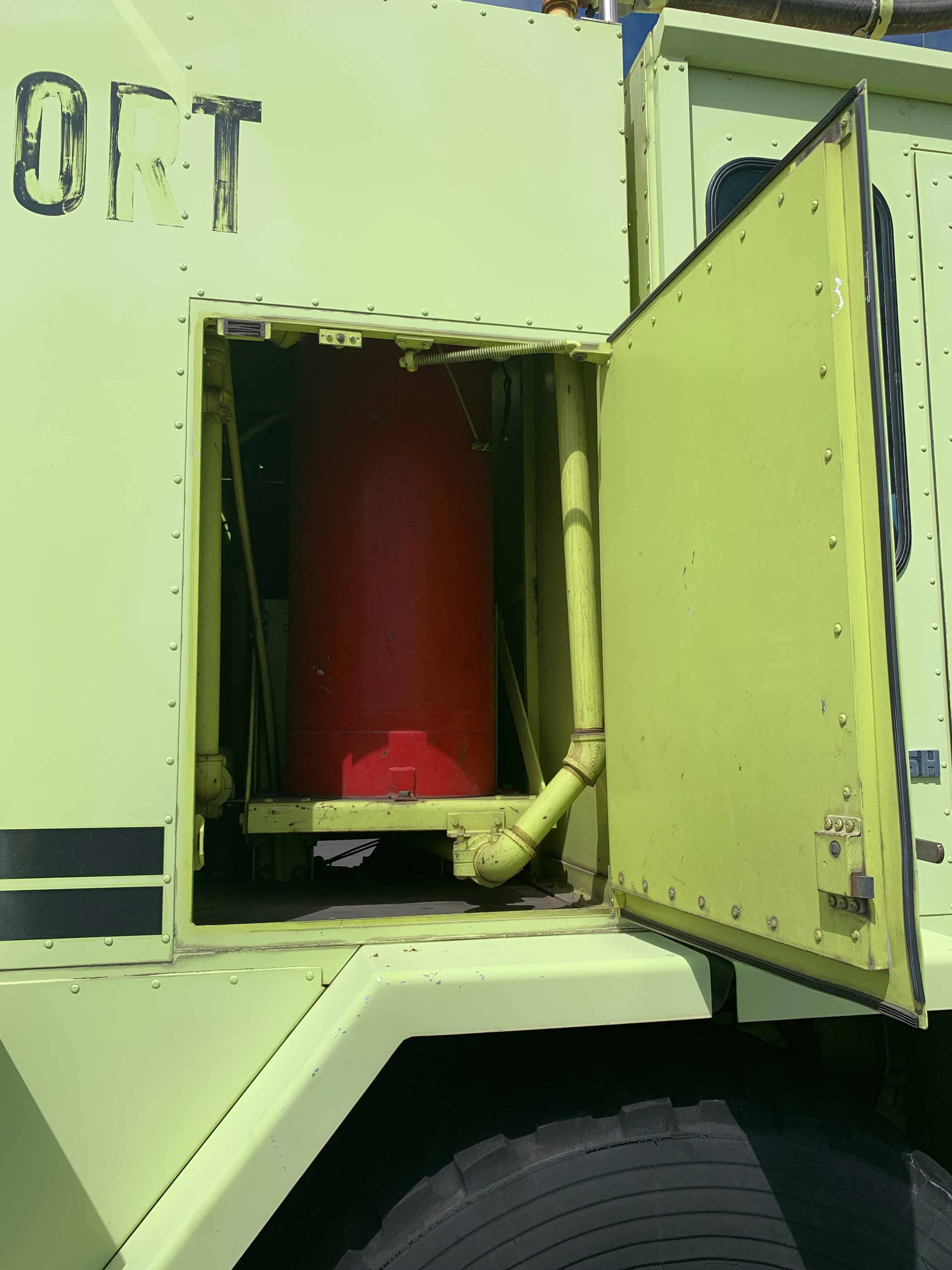 1990 Oshkosh T-1500 ARFF | Firetrucks Unlimited