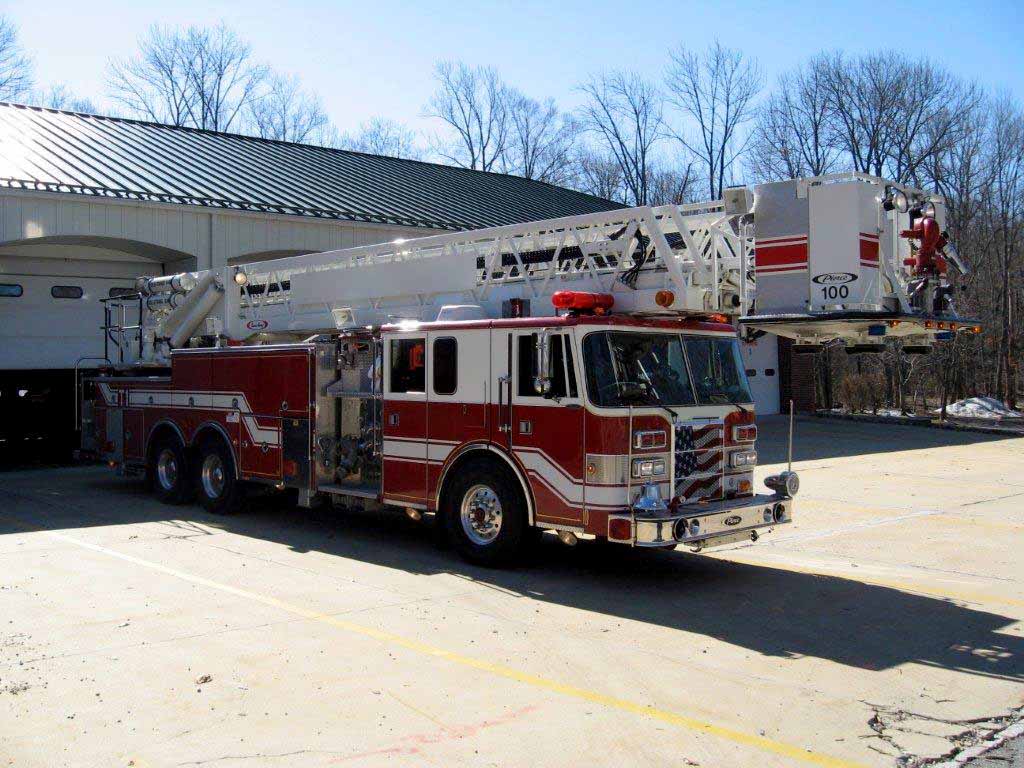 1995 Pierce Lance 100' Tower | Used Truck Details