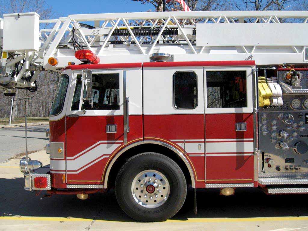 1995 Pierce Lance 100' Tower | Used Truck Details