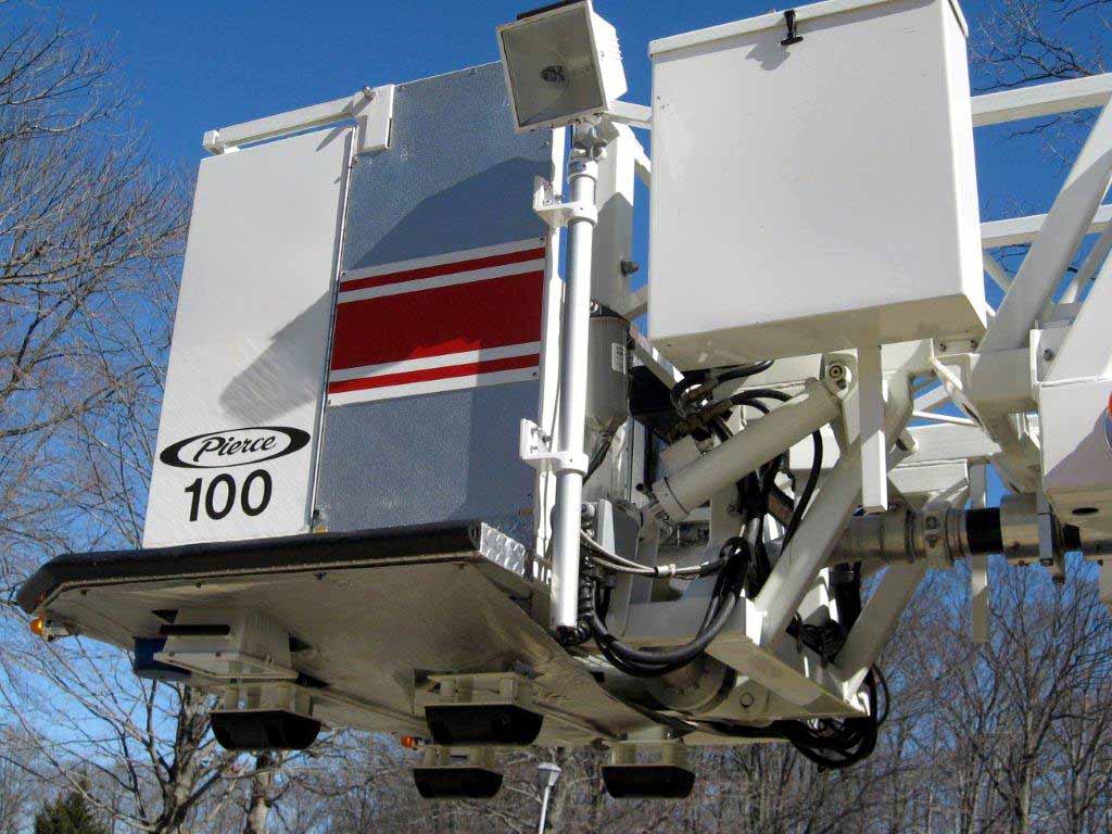 1995 Pierce Lance 100' Tower | Used Truck Details