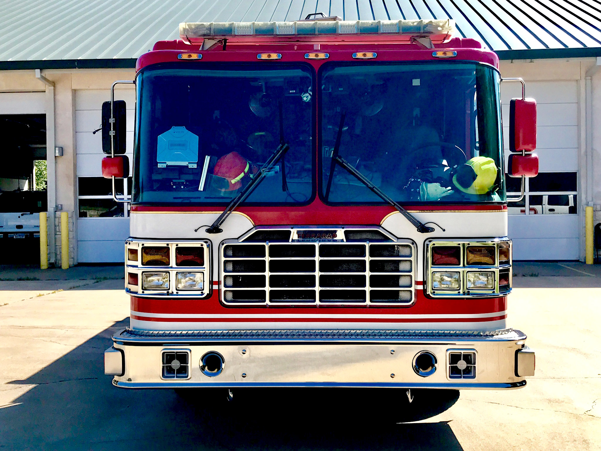 2004 Ferrara Igniter Rescue Pumper | Used Truck Details