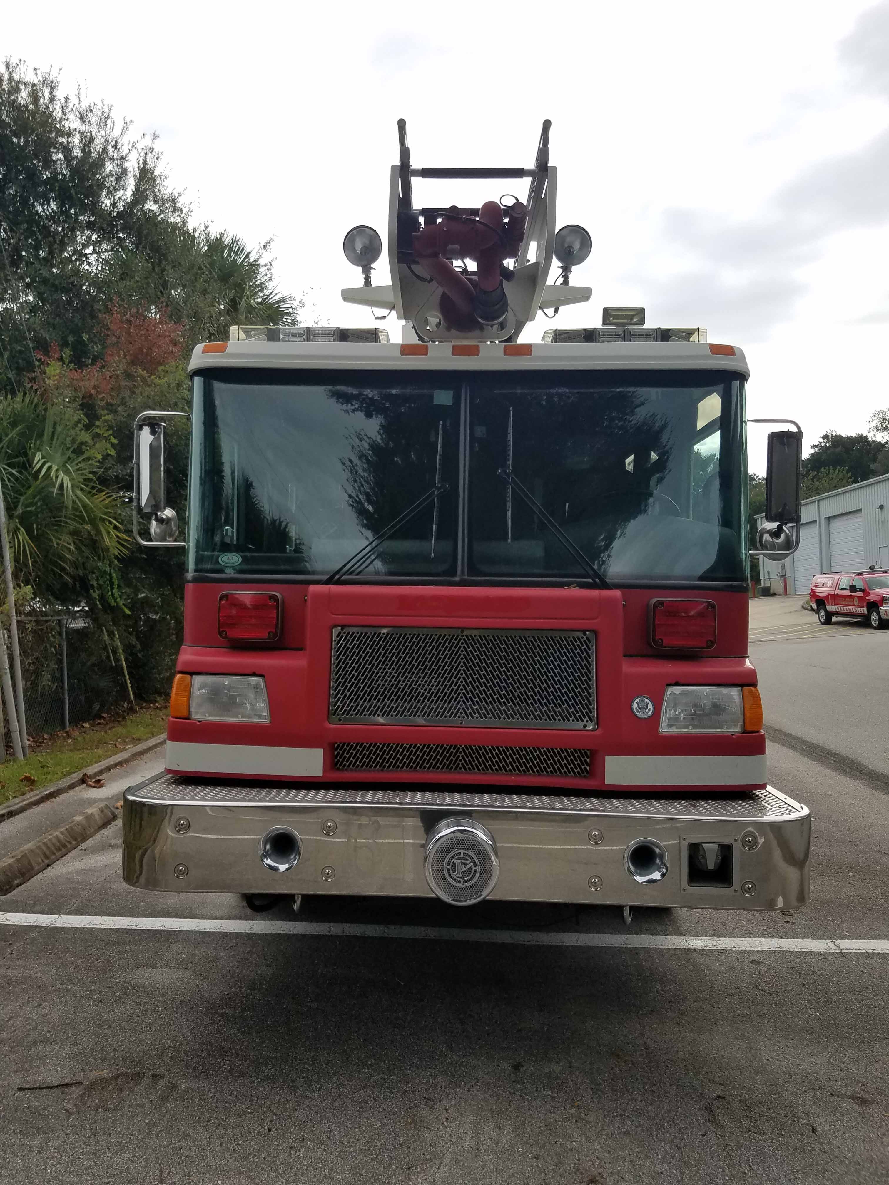 2001 Pierce Quantum 55' Skyboom | Used Truck Details