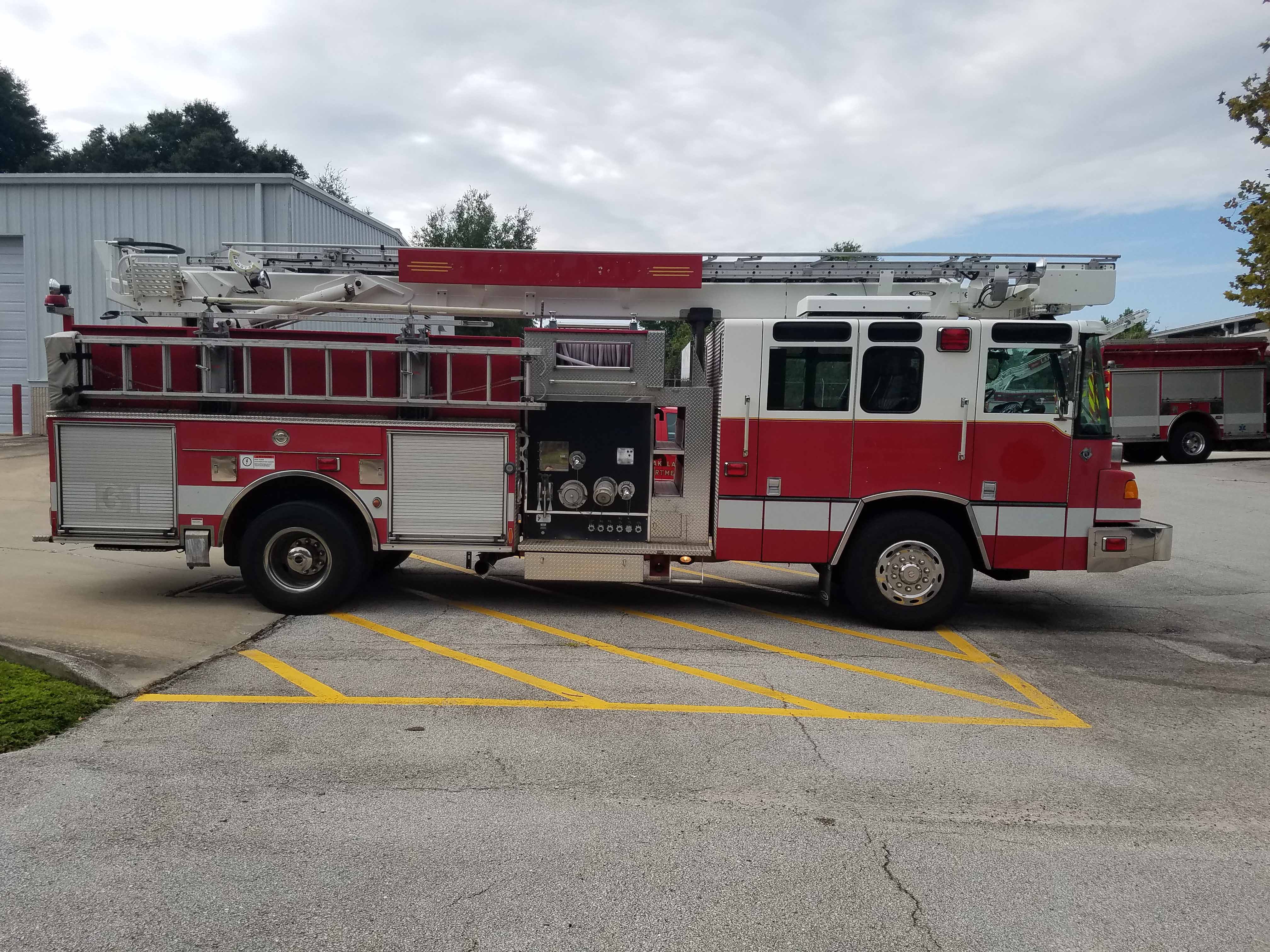 2001 Pierce Quantum 55' Skyboom | Used Truck Details