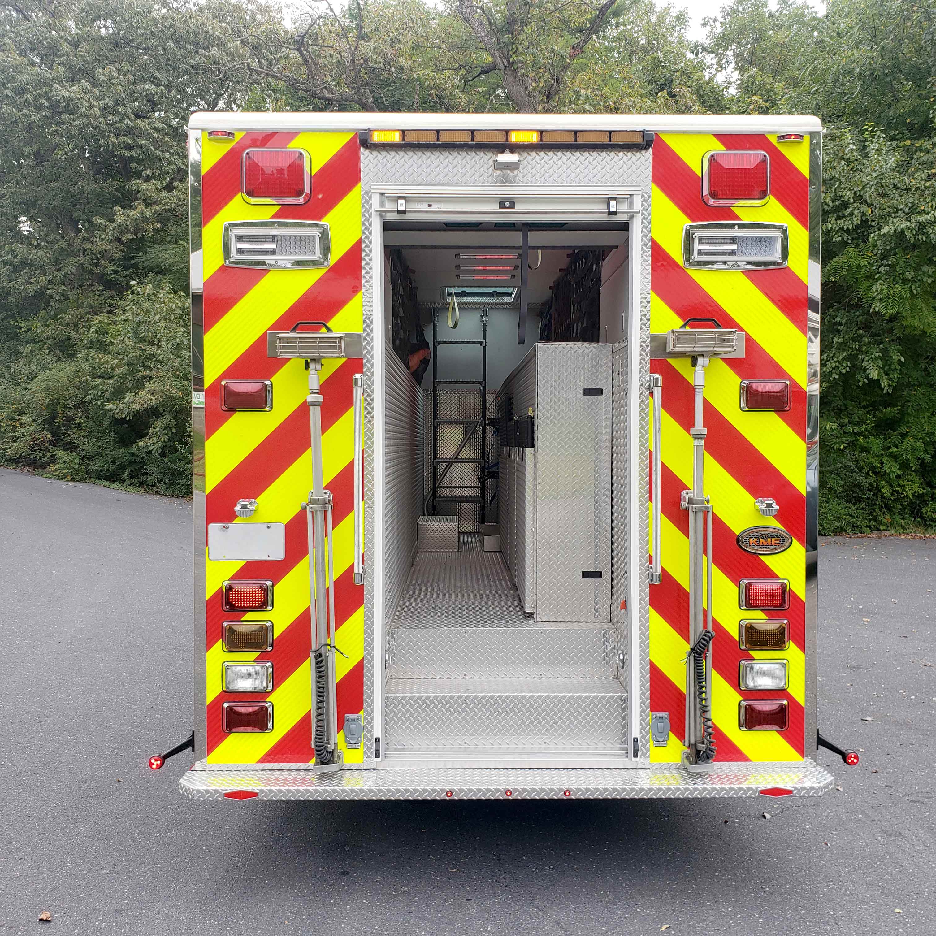 2009 KME Predator Walk-In Rescue | Used Truck Details