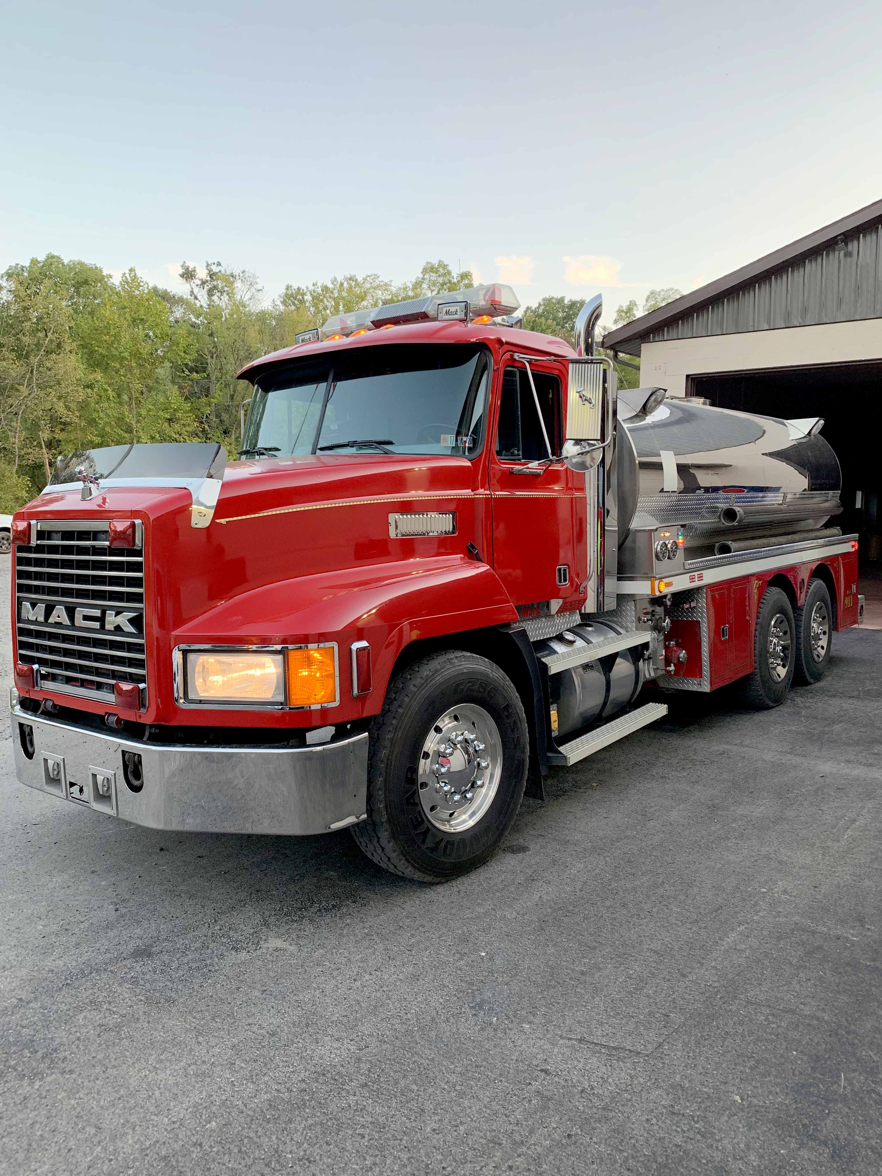 1997 Mack Tanker | Used Truck Details