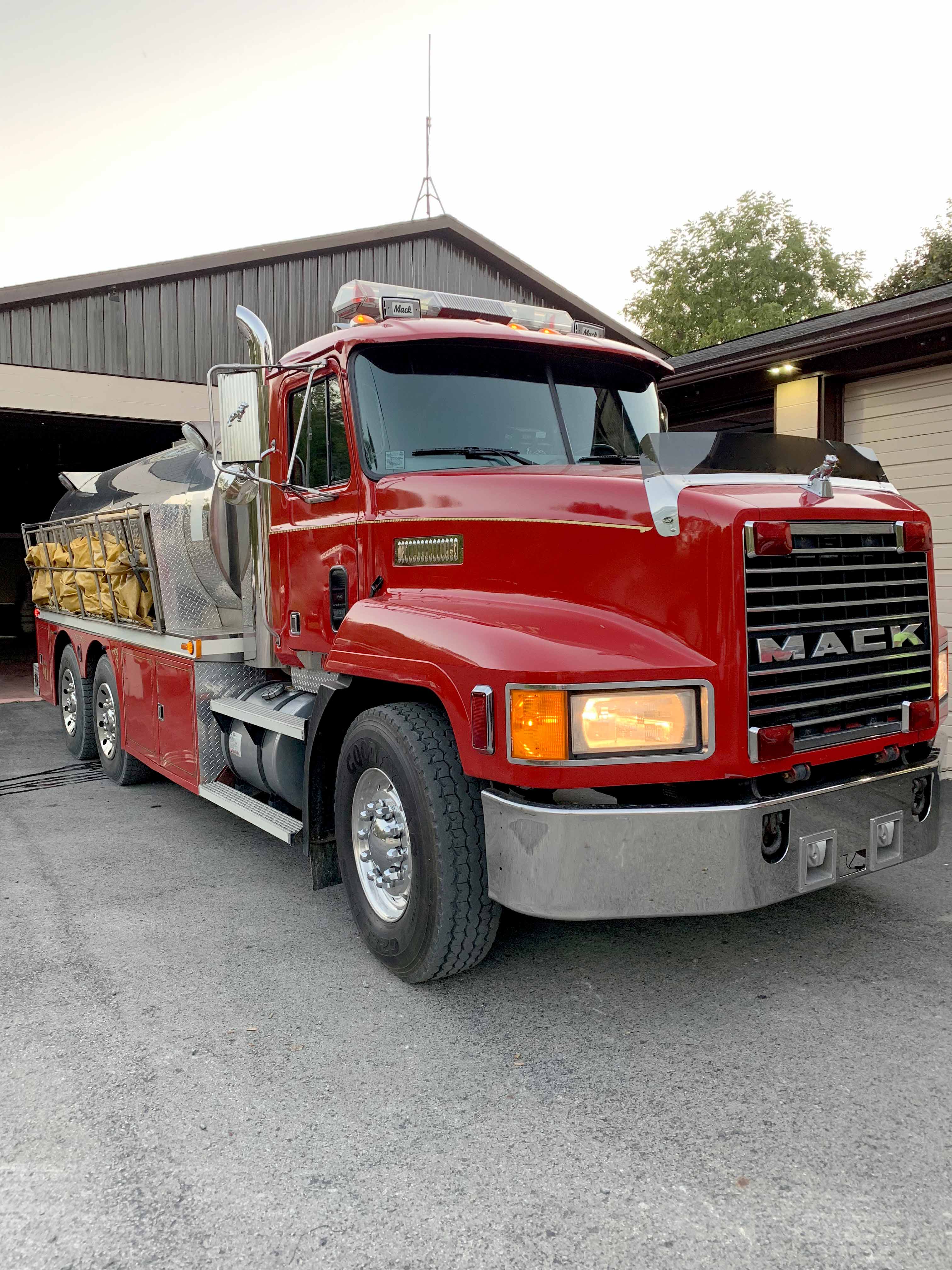 1997 Mack Tanker | Used Truck Details