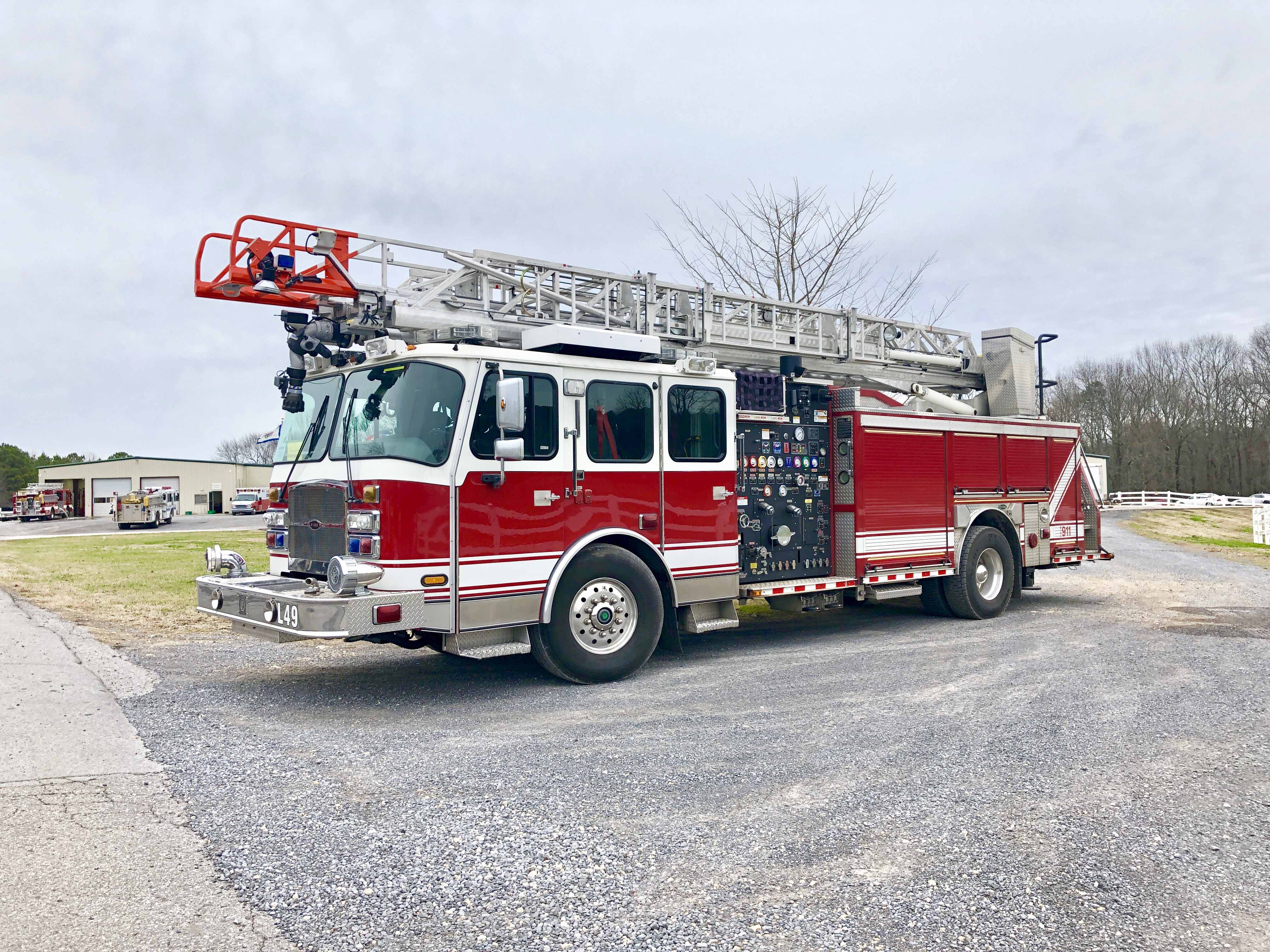 2007 E-One Cyclone II 75' Quint | Used Truck Details