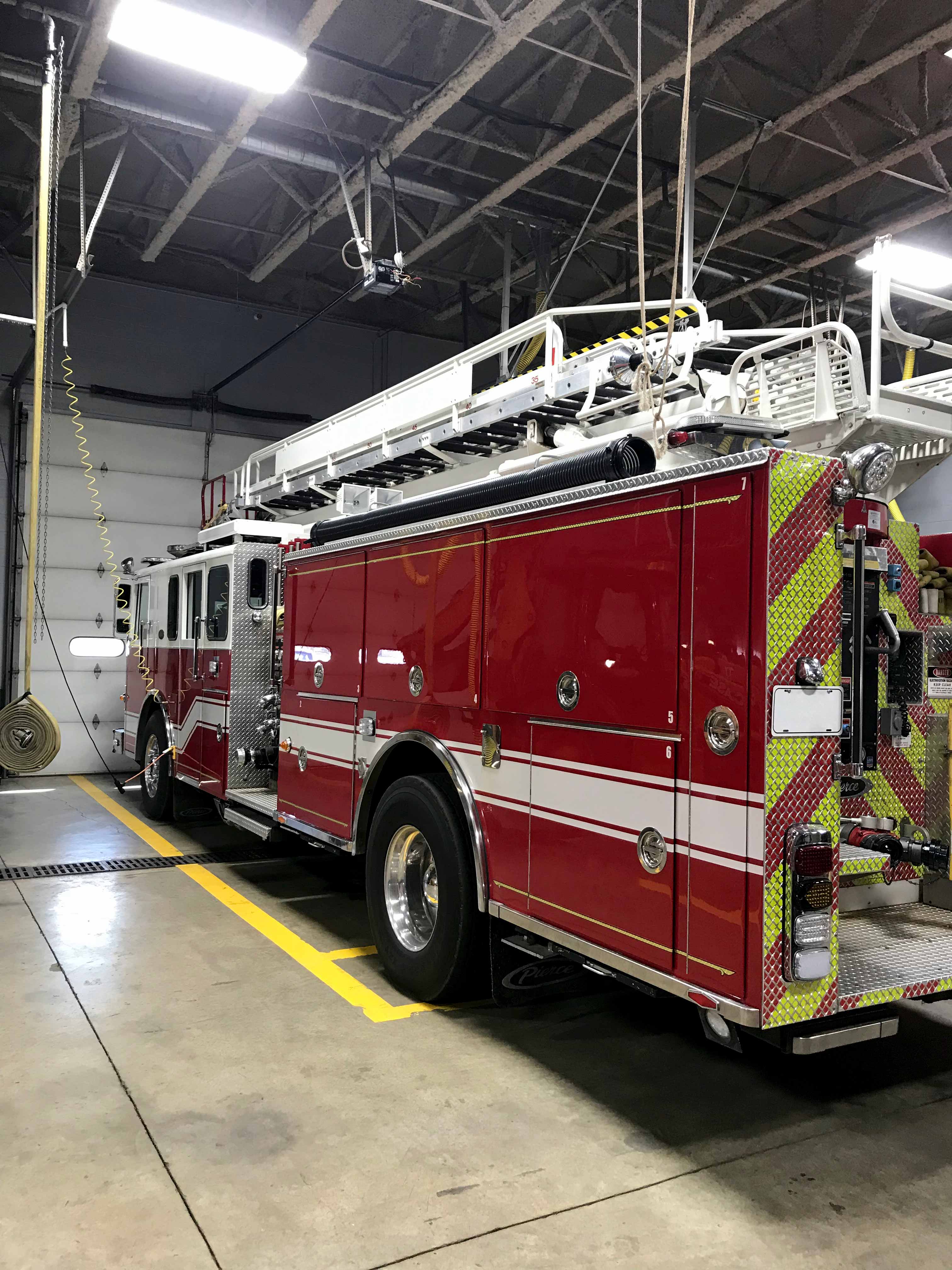 1993 Pierce Lance 65' Quint | Used Truck Details