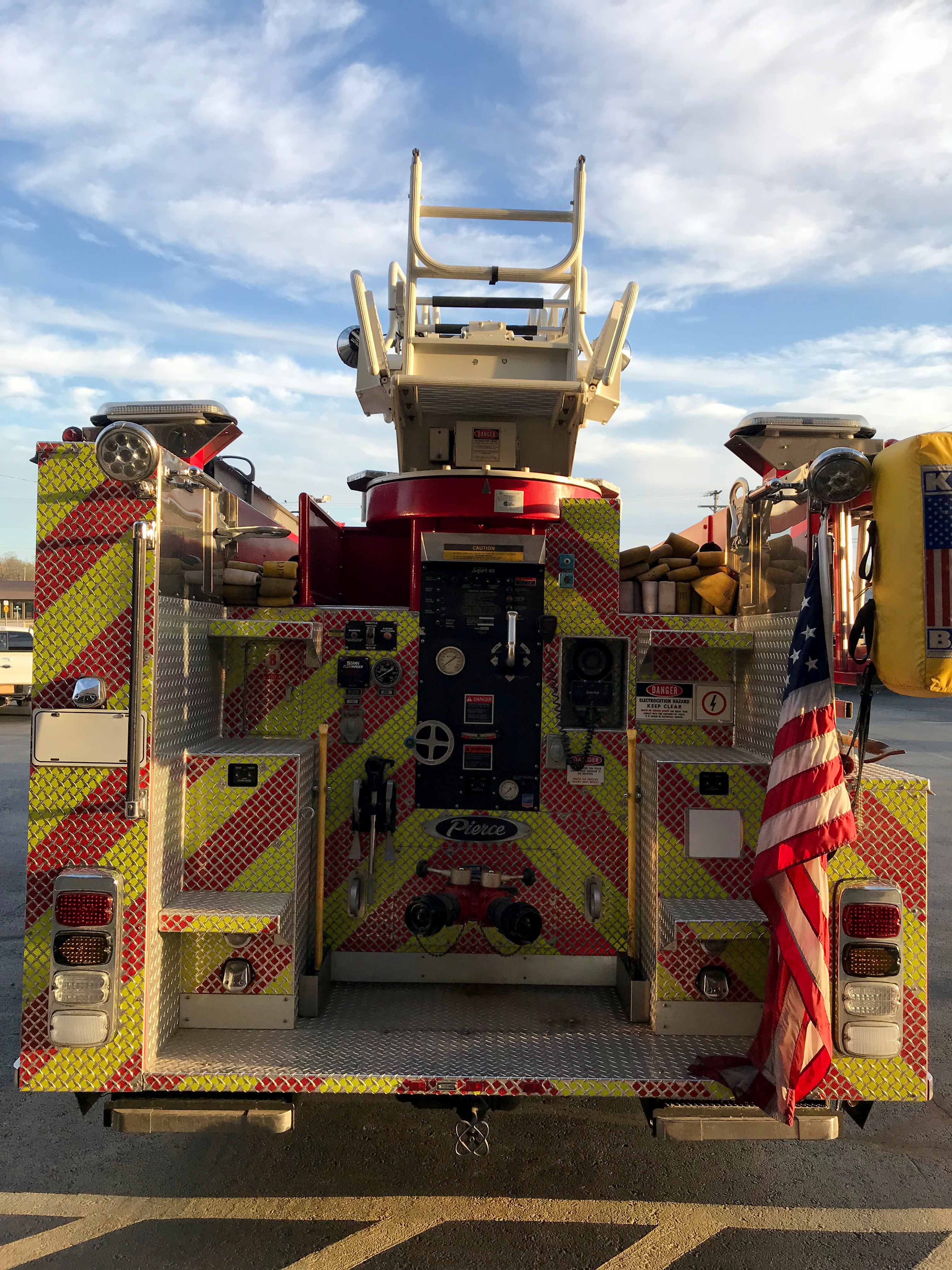 1993 Pierce Lance 65' Quint | Used Truck Details