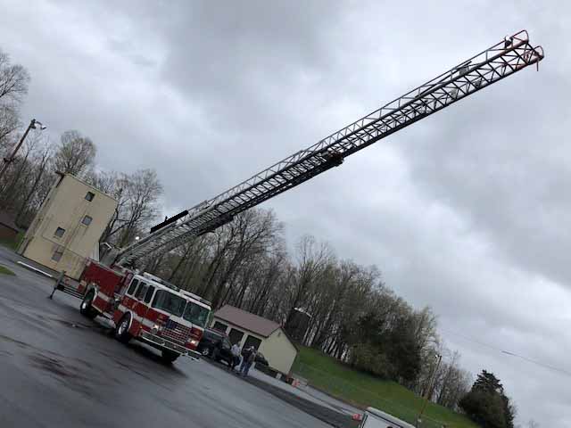 1999 E-One 75' Quint Aerial | Used Truck Details